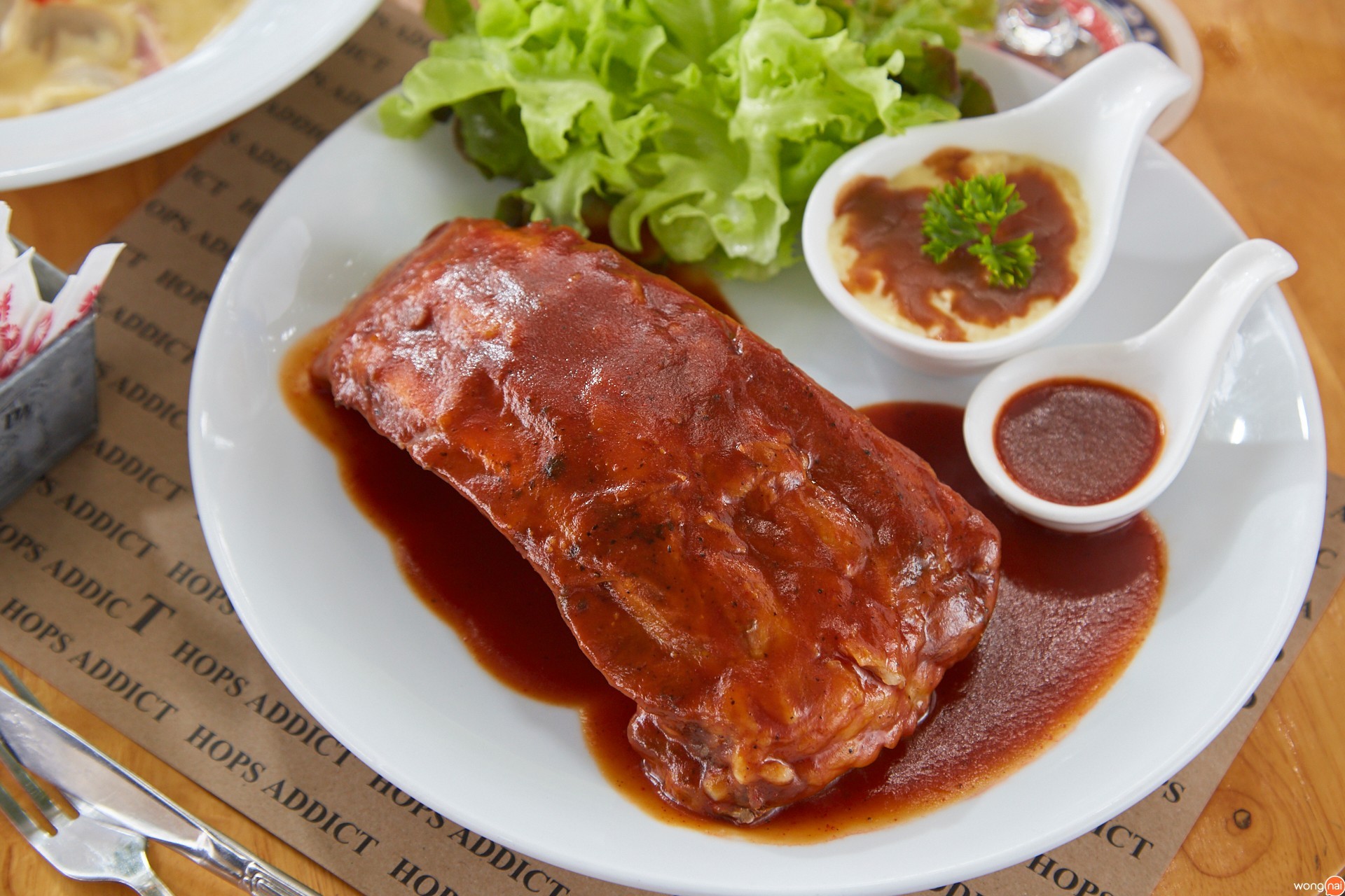 Hops Addict บางแสน ร้านกินดื่ม สไตล์อิตาเลียน มื้อไหนก็ฟินได้!