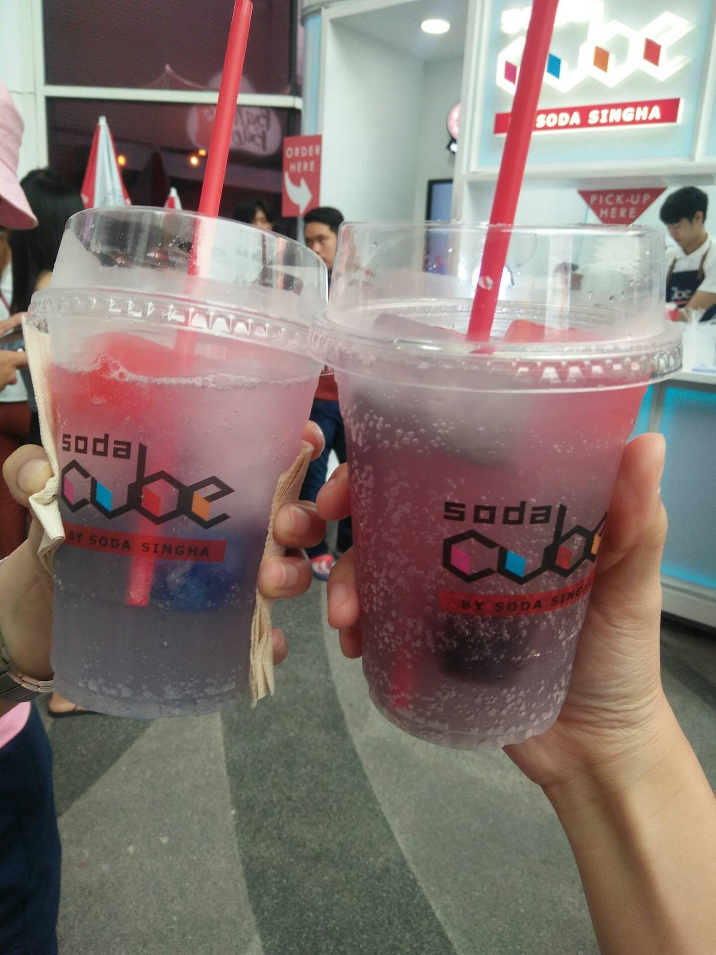 รีวิว Soda Cube By Soda Singha - ความซ่าแนวใหม่ สีสันสดใสซาบซ่าน