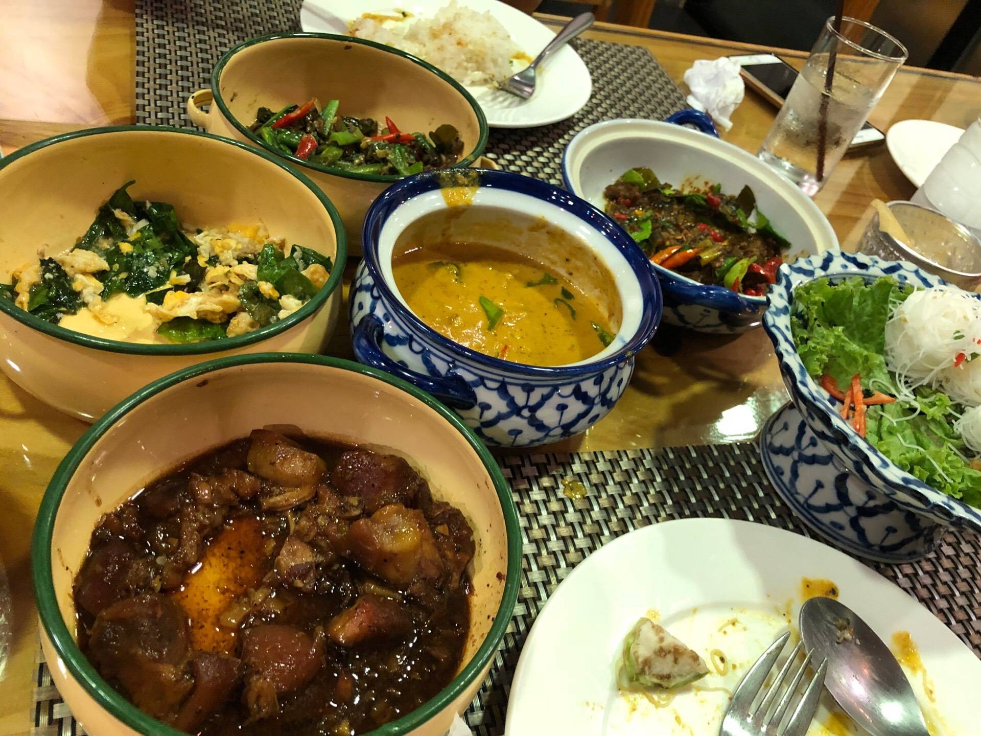 รีวิว ปิ่นโต กะรน(PINTO KARON) - Local southern Thai food