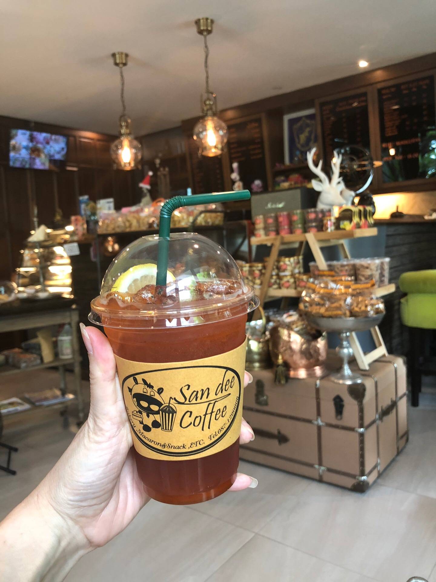รีวิว San Dee Coffee - ร้านในดวงใน พอเจ้าของร้านไม่อยู่กินไม่ได้เพี้ยนไปหมด