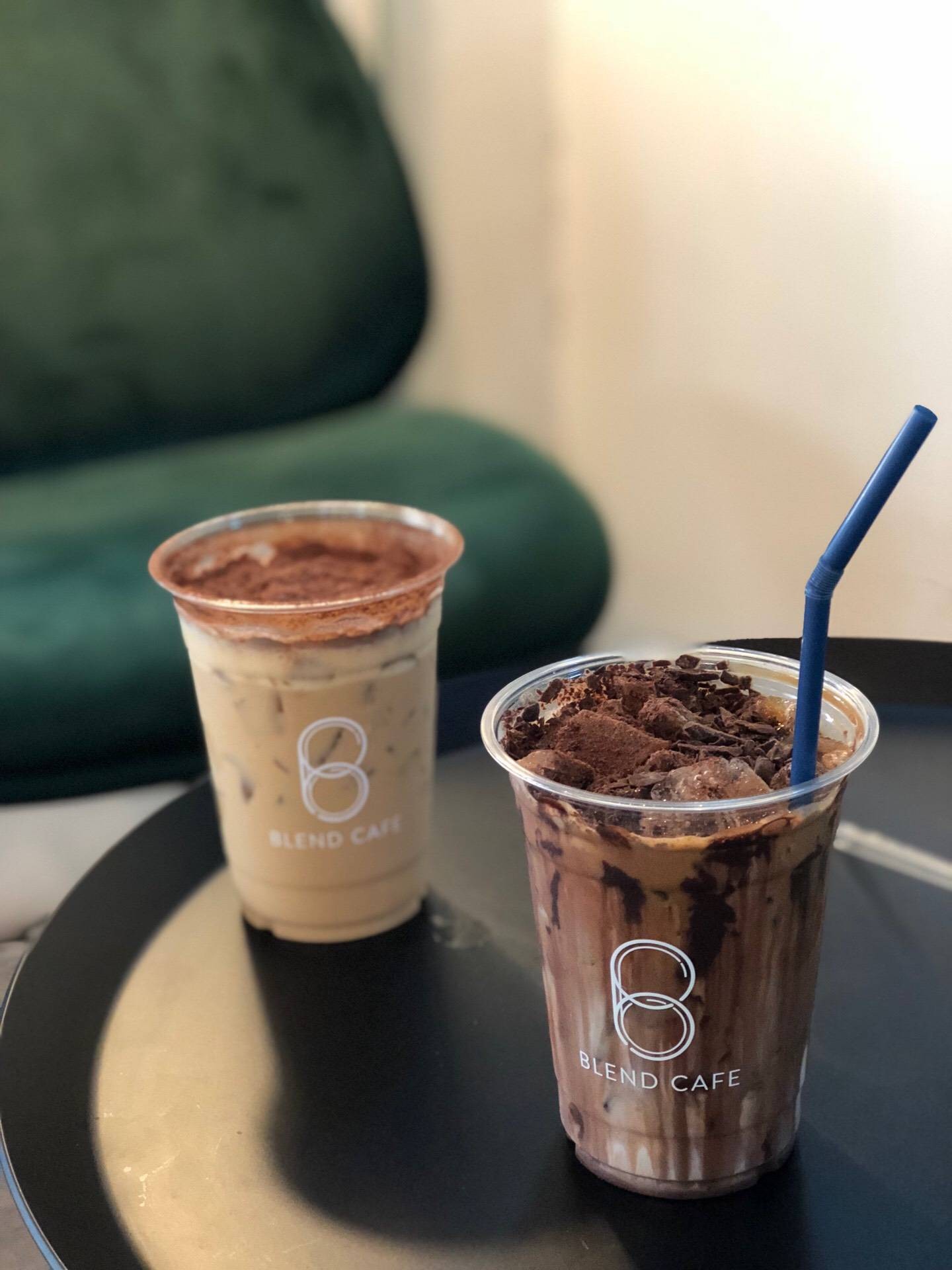 รีวิว Blend Cafe - สถานที่ไม่ได้ใหญ่เกินไป สะดวกที่จอดรถ เรื่องกาแฟยัง ...