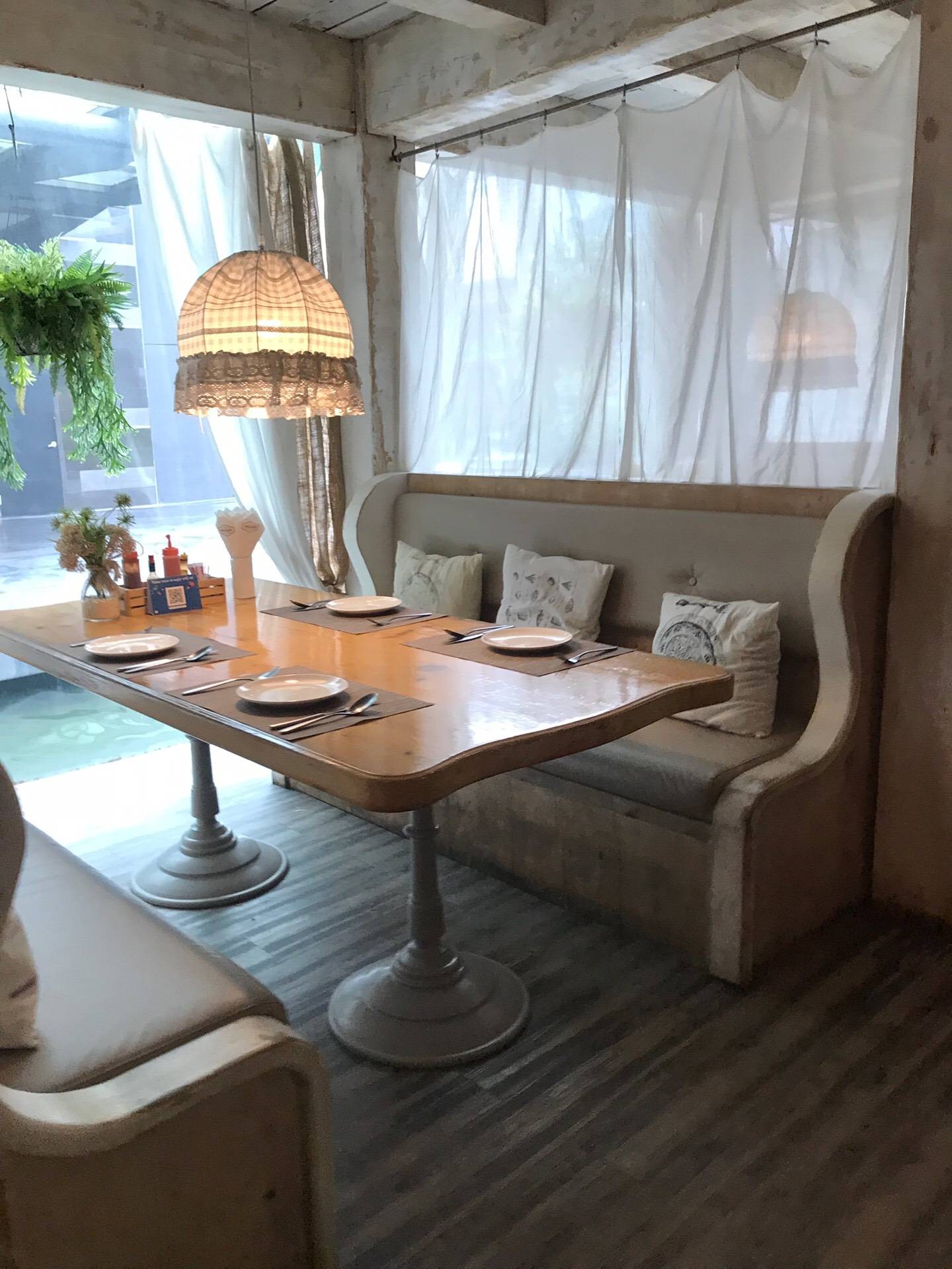 รูป Parlour Restaurant & Bar คริสตัล ดีไซน์เซ็นเตอร์