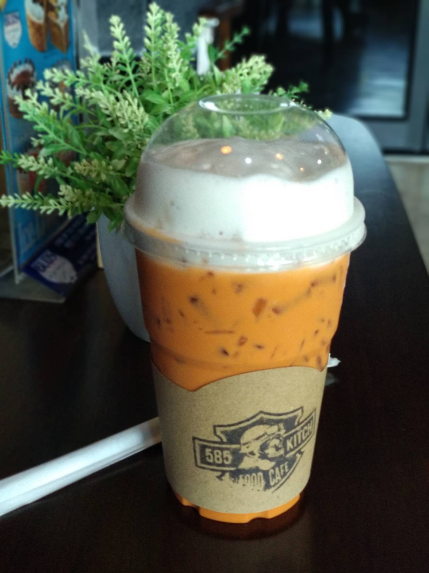 รีวิว 585 Cafe - ร้านกาแฟในขนส่งเชียงราย