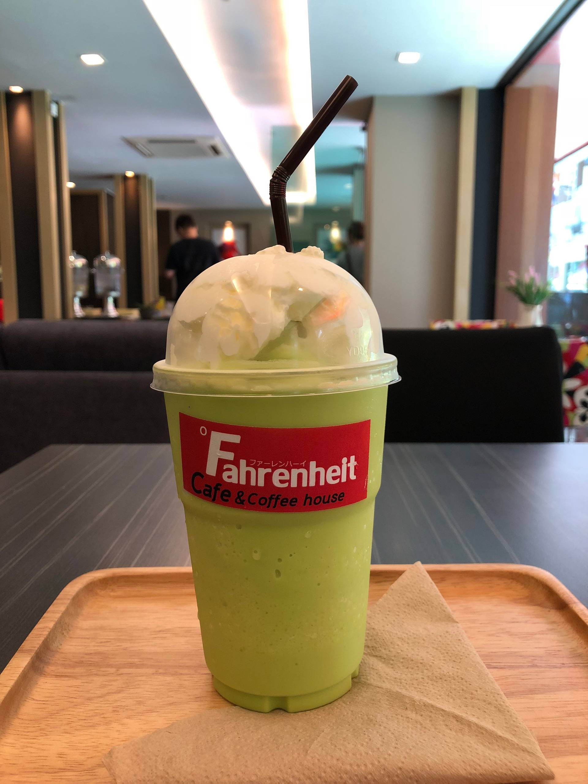[รีวิว] ร้าน Fahrenheit Cafe & Coffee House | เมนูแนะนำ รูปภาพ ราคา