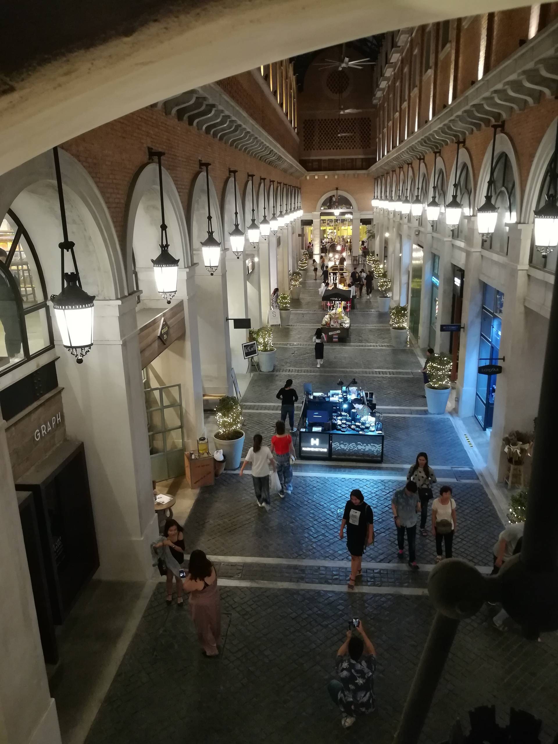 รีวิว One Nimman - ถ่ายรูปแบบชิคๆ