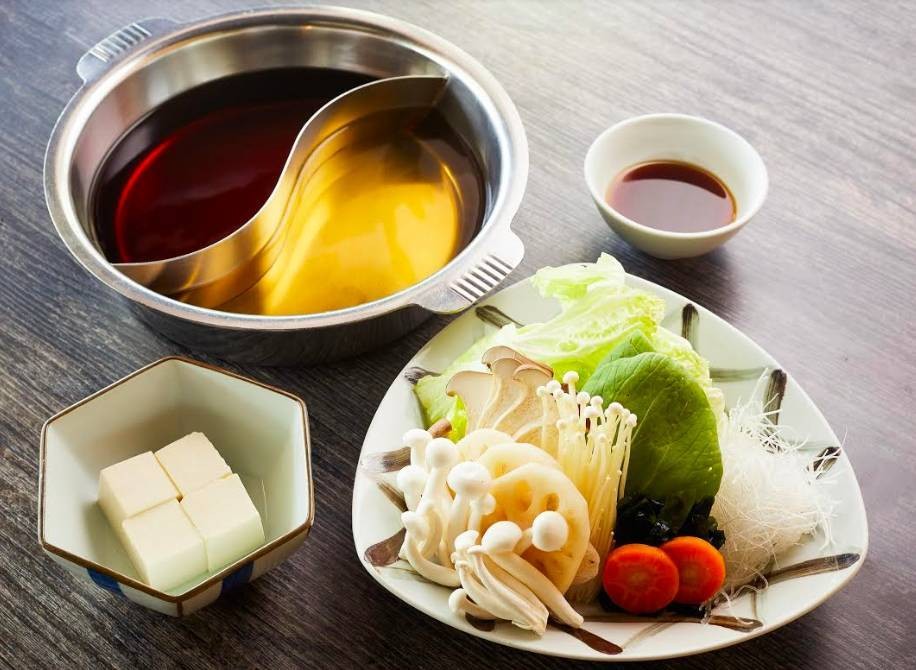 ชุด ชาบู ชาบู เจ (Kagonoya Vegetarian Shabu Shabu) ร้าน Kagonoya The ...