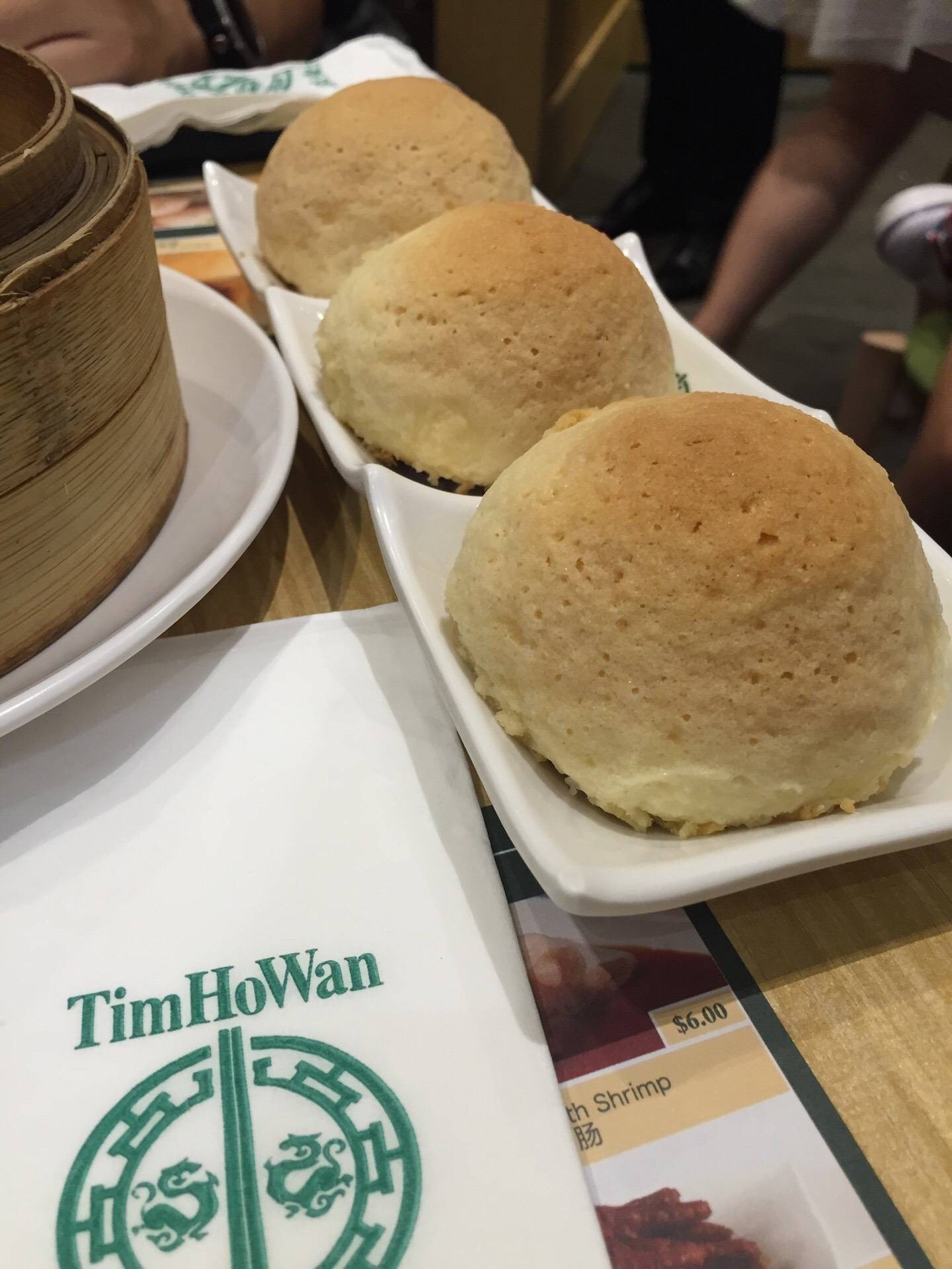 รีวิว Tim Ho Wan Aperia Tower - เปาหมูแดง ต้องสั่ง!