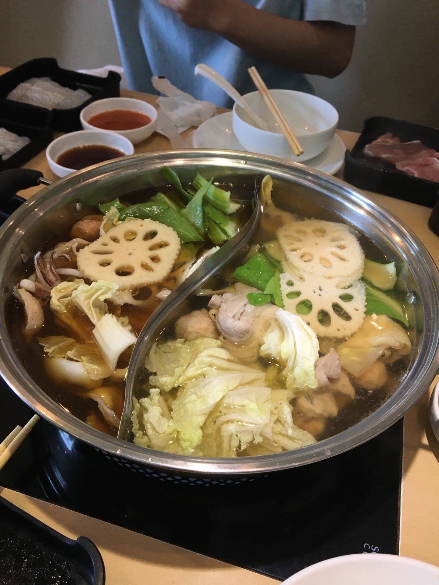 รีวิว SHABUGU - ชาบูอร่อย ราคาไม่แพงค่ะ