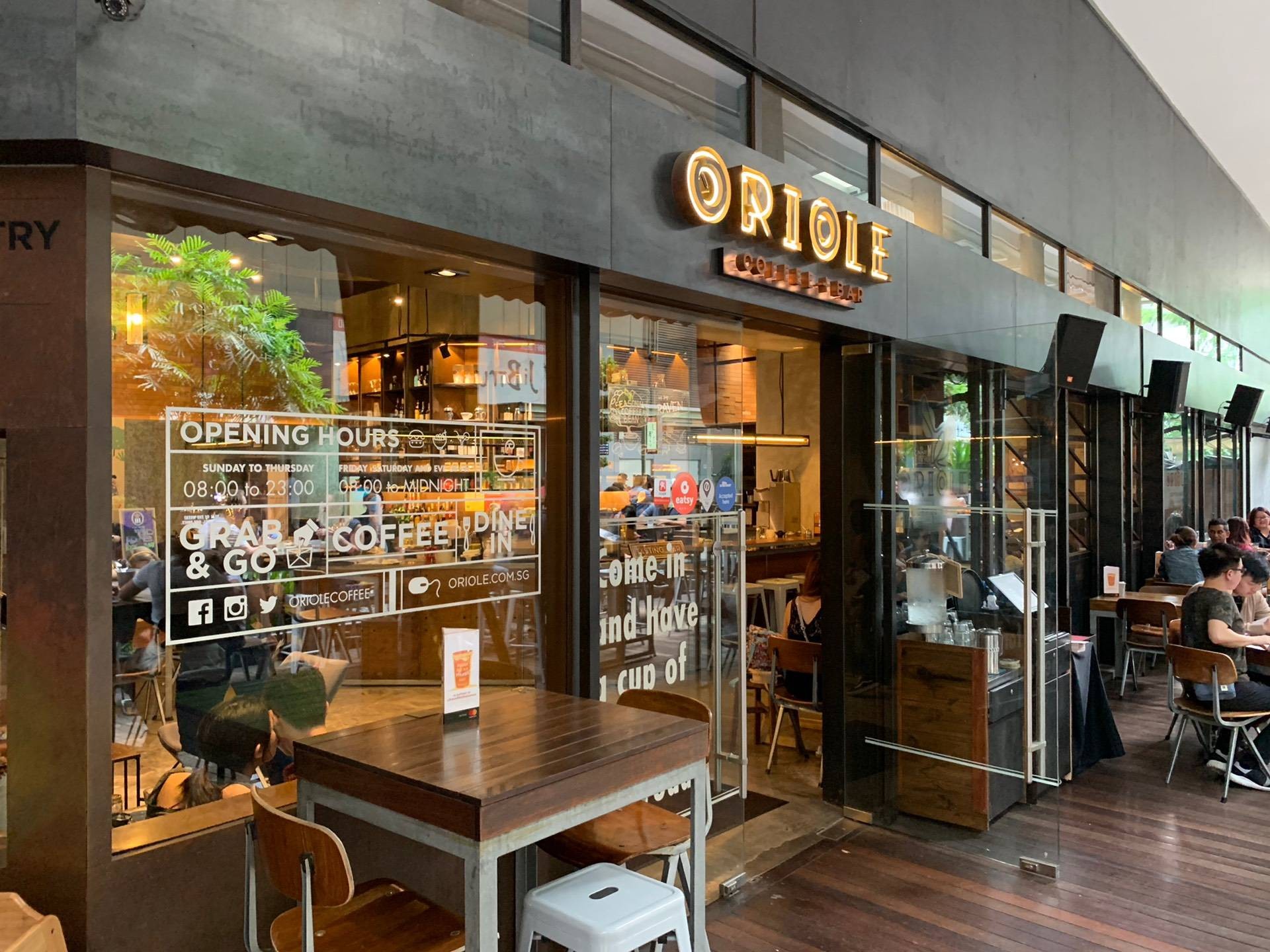 รีวิว Oriole Coffee & Bar - ร้านบาร์กาแฟติดกับห้าง - Wongnai