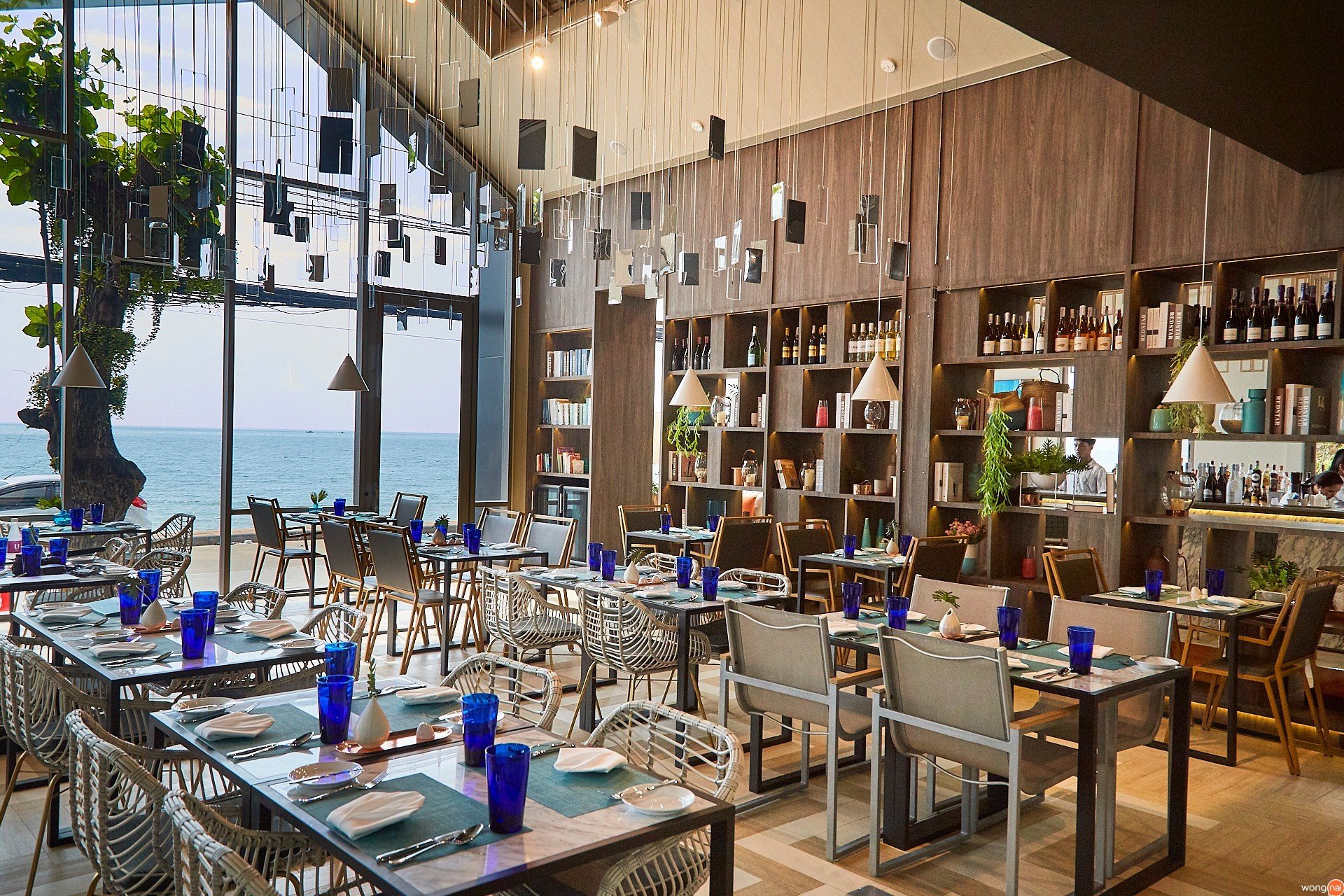 SALT Restaurant ห้องอาหารบรรยากาศดี พัทยา พาใครมารับรองติดใจ!