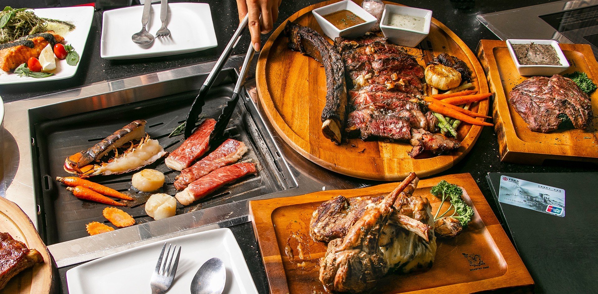 Monster Beef ร้านบุฟเฟ่ต์ปิ้งย่าง เสิร์ฟเมนูสเต๊กสุดพรีเมียม!