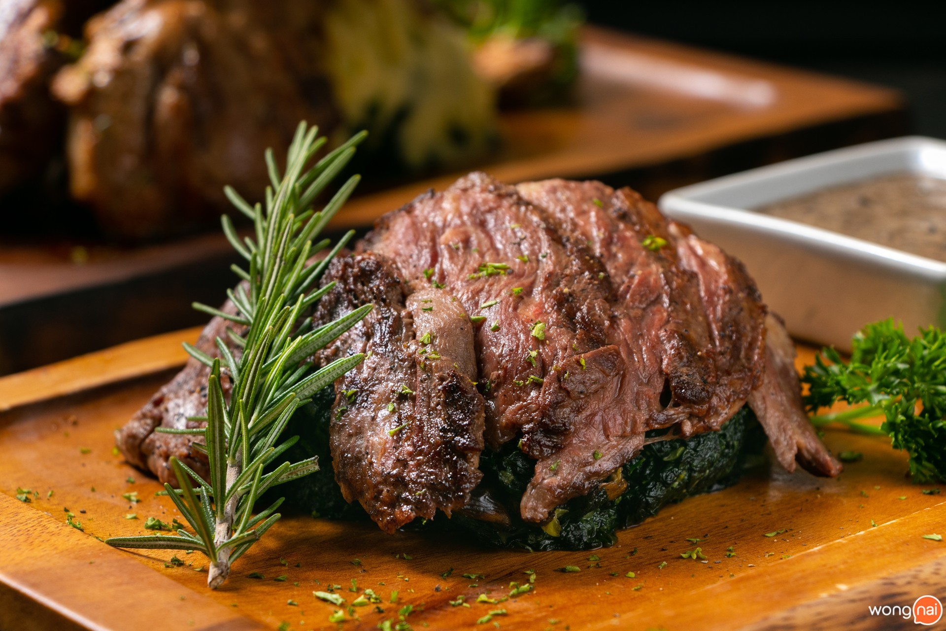 Monster Beef ร้านบุฟเฟ่ต์ปิ้งย่าง เสิร์ฟเมนูสเต๊กสุดพรีเมียม!