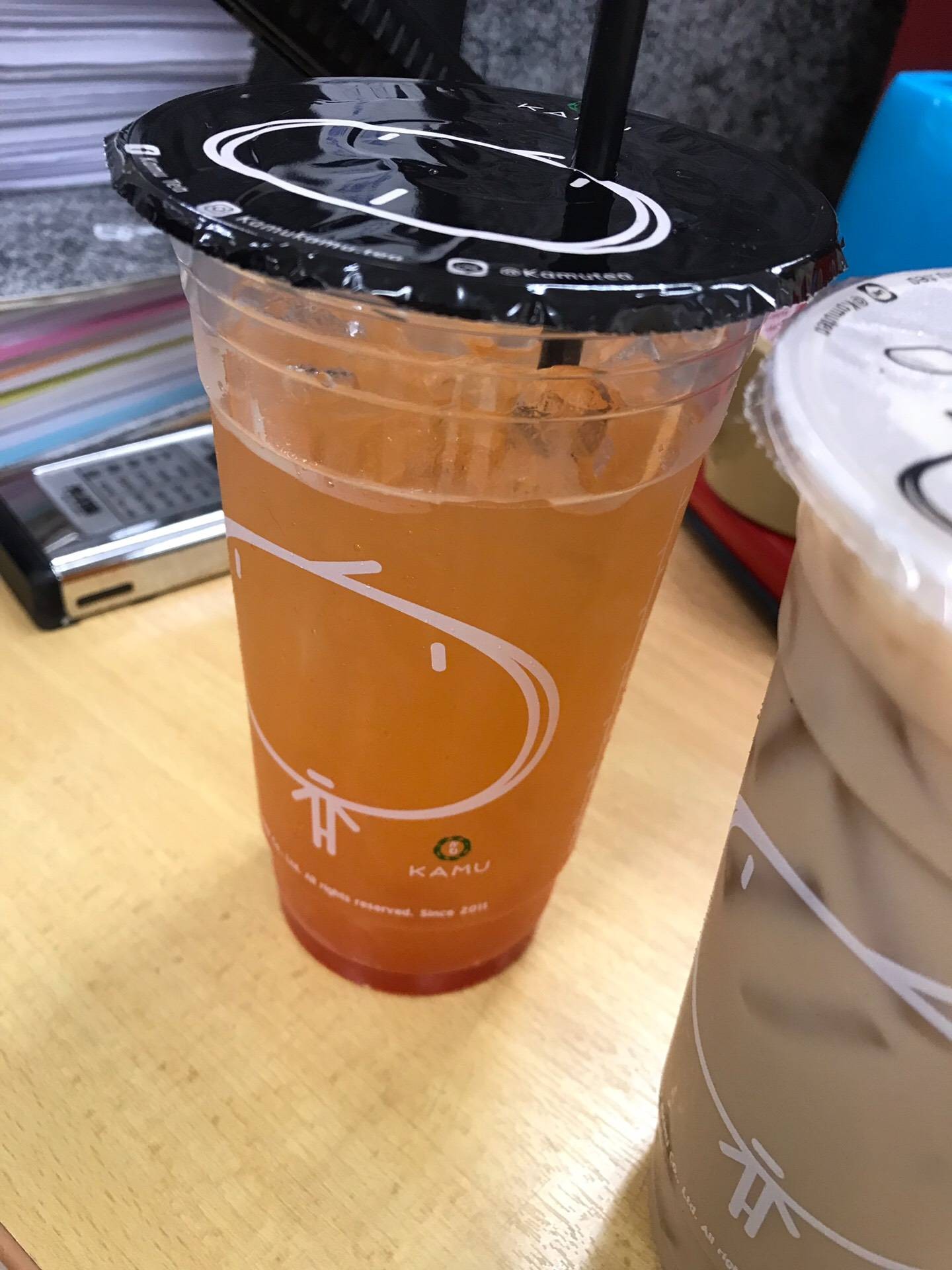 รีวิว Kamu Tea หน้า Trinity Complex Silom - kamu kamu ชาสักแก้ว - Wongnai
