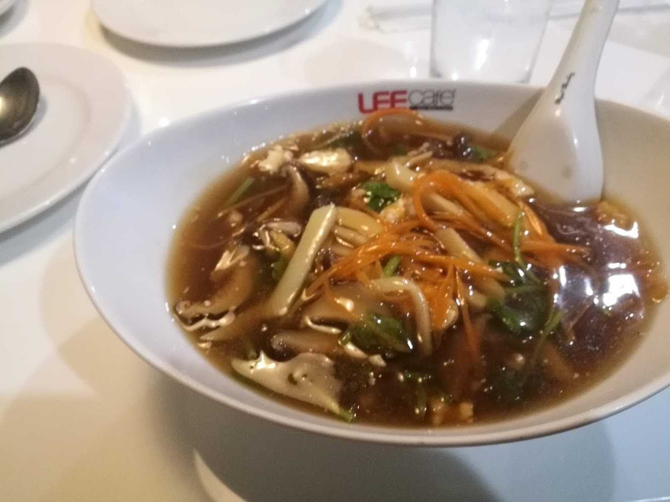 รีวิว Lee Cafe เซ็นทรัลเวิลด์ - ร้านที่ใครๆก็คิดว่าเป็นร้านอาหารจีน