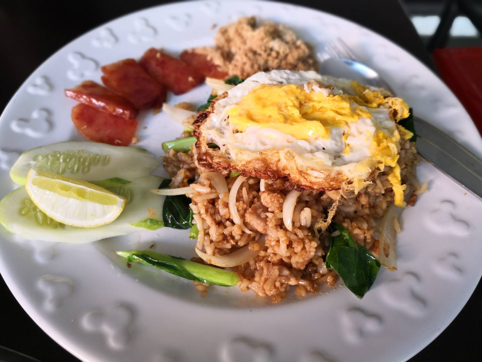 รีวิว Eat Station - แวะรองท้อง หลากหลายเมนู - Wongnai