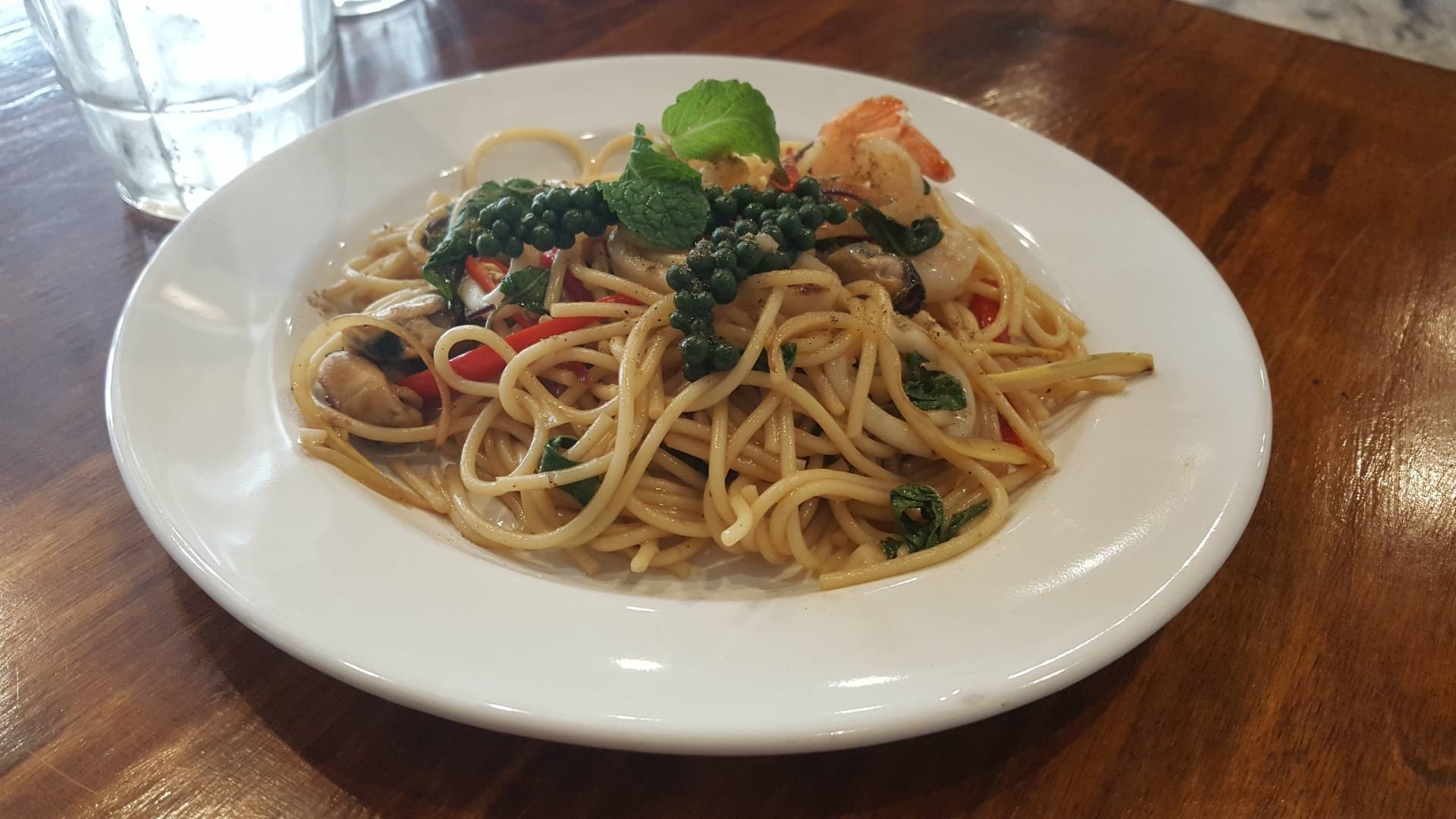 รีวิว Siri Cafe' 2 อุบล - วันนี้เราลองเมนู ศิริสปาเกตตี้ รสชาติอร่อยมาก ...