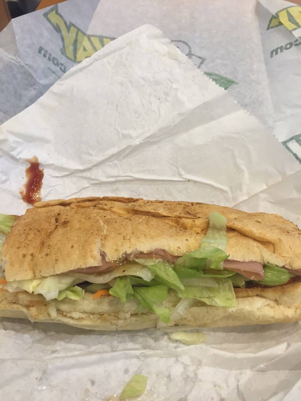ร้าน Subway Raffles City | รีวิวร้านอาหาร