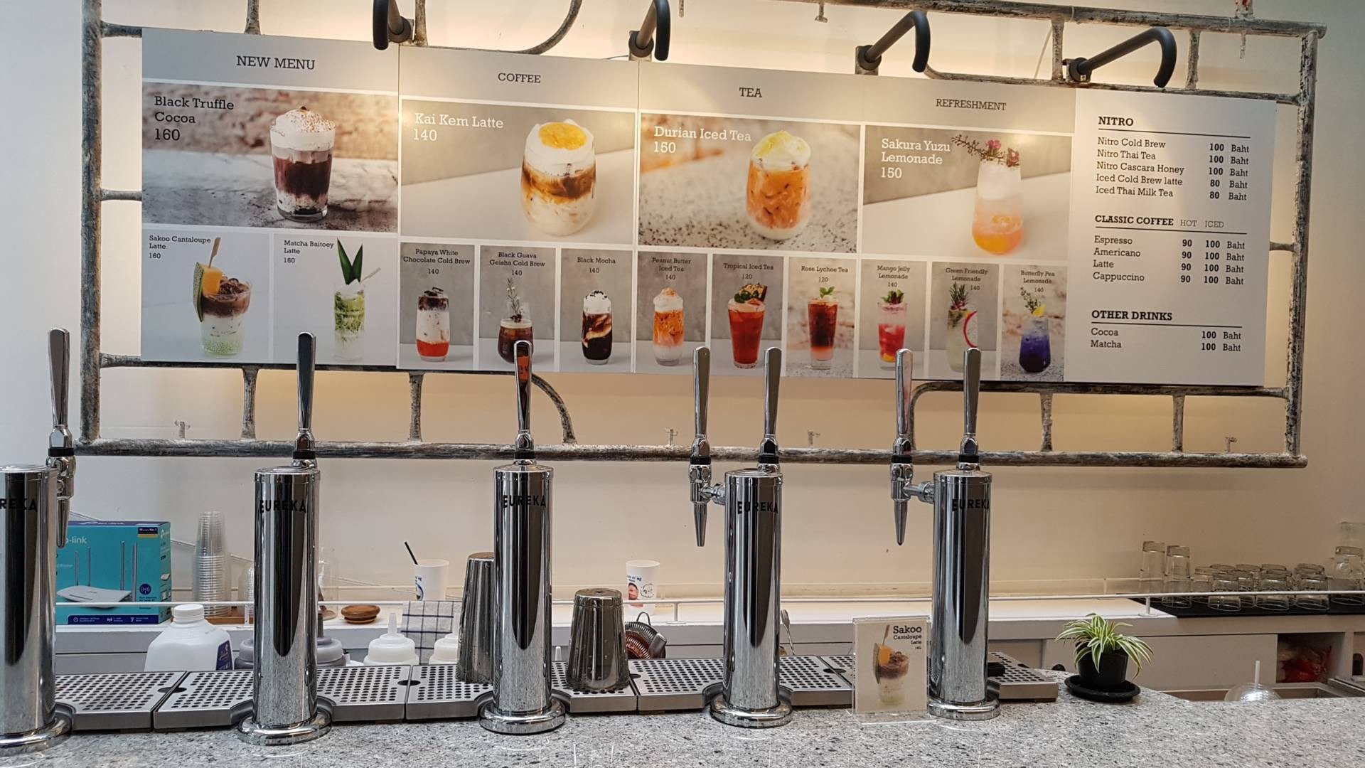 รีวิว Eureka Coffee Tap Chongnonsi ช่องนนทรี - ไม่ใช่มีดีแค่กาแฟเท่านั้น