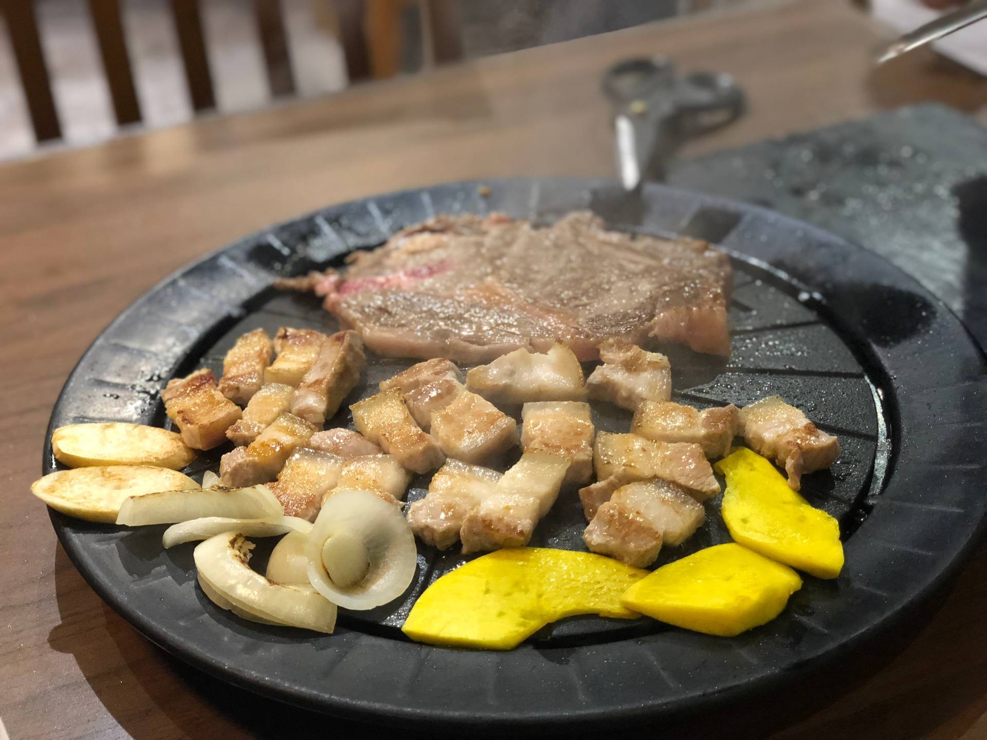 รีวิว HOBAK Korean Family Restaurant - นึกว่าอยู่เกาหลี 🇰🇷 !! ปิ้งย่าง ...