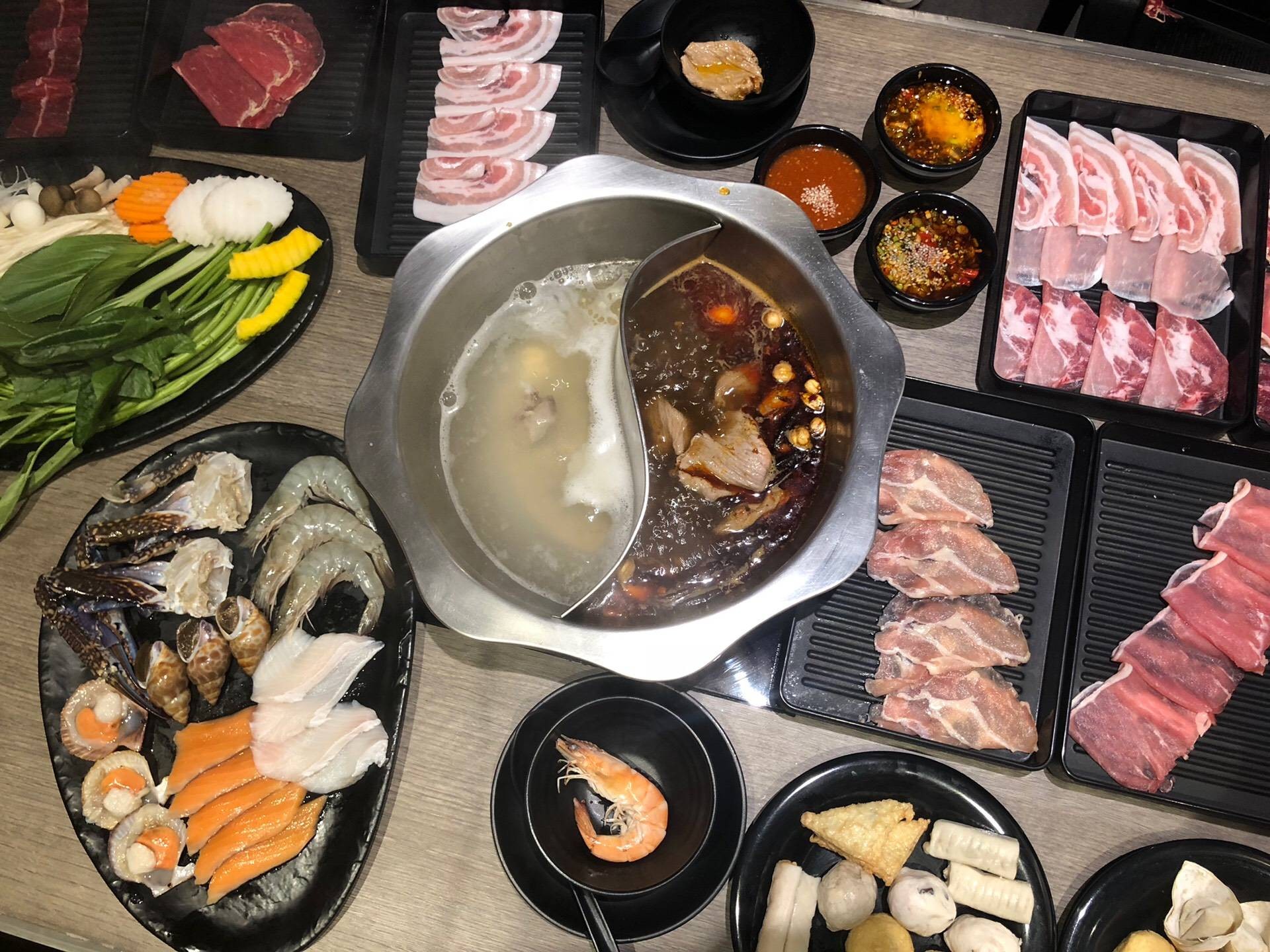 รีวิว FuFu Taiwanese Shabu Crystal Veranda - ชาบูดีงาม ราคาไม่แรง