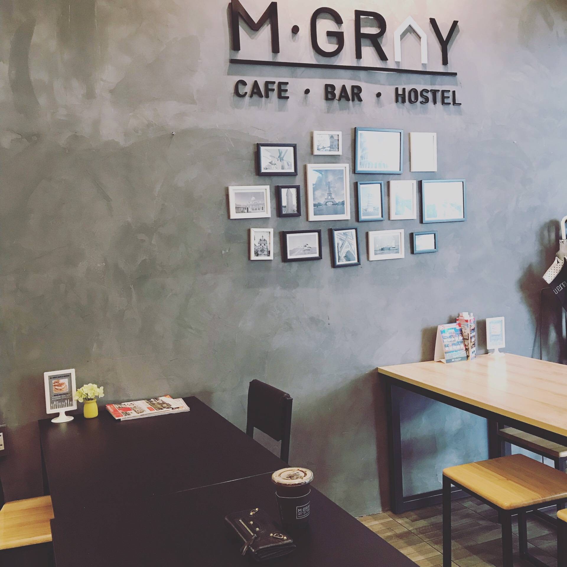 รีวิว M GRAY CAFE - ร้านกาแฟคูลๆ ของ Hostel MGray ดีย์งาม