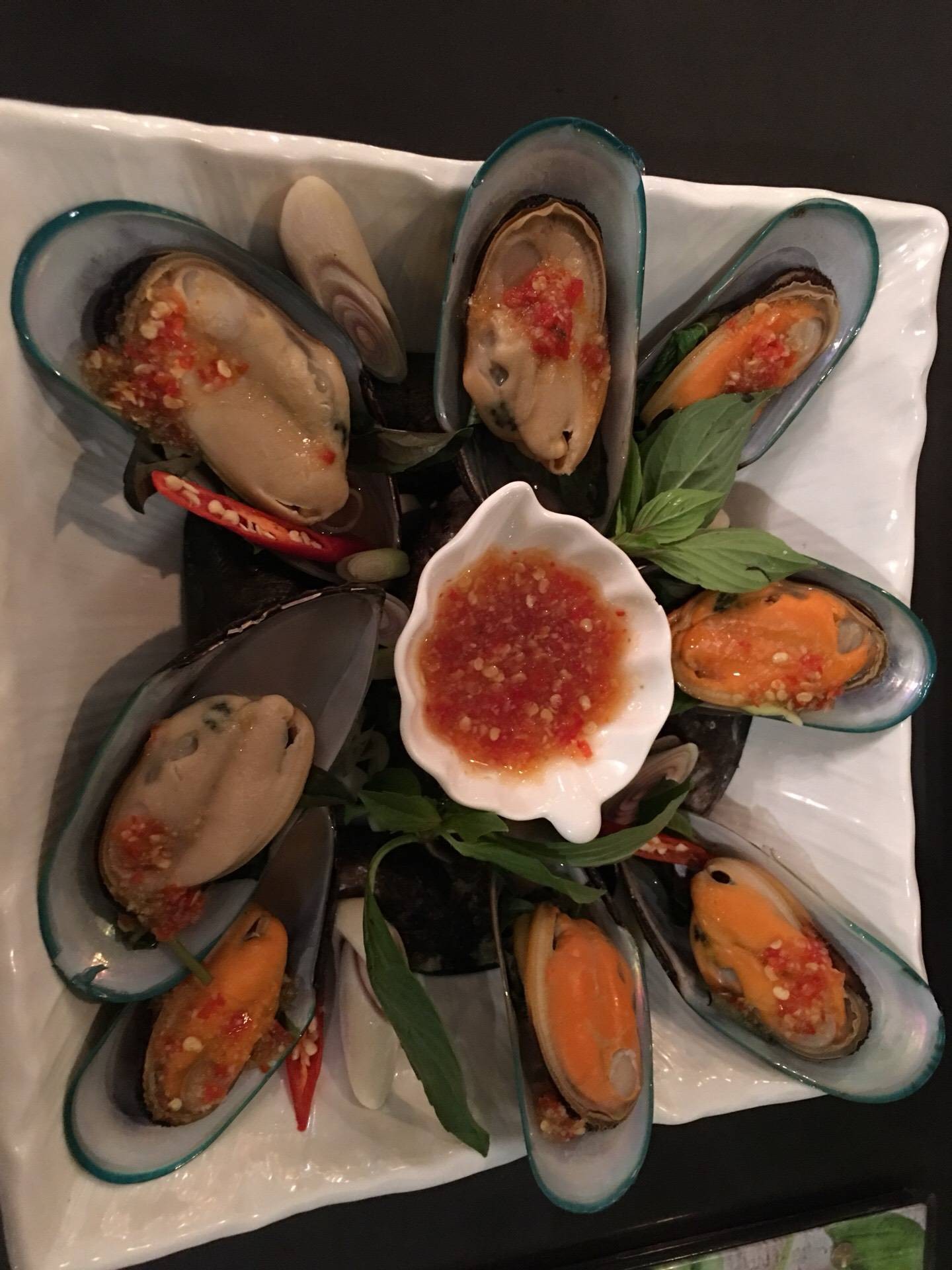 รีวิว Faroh House Restaurant & Wine - ร้านอาหารแนวฝรั่งฟิวชั่น ราคาปาน ...