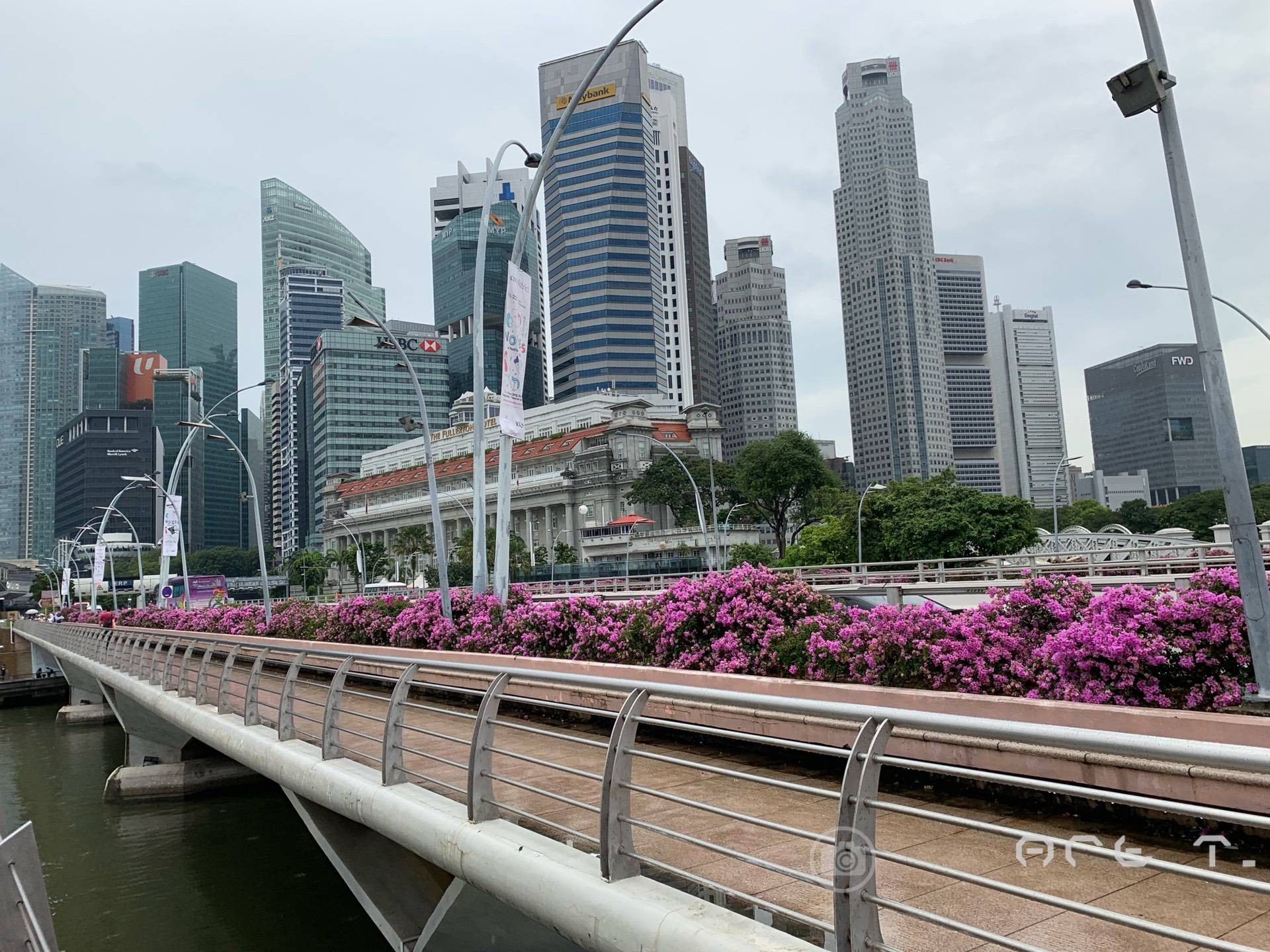 Esplanade Bridge - รีวิวสถานที่ท่องเที่ยว