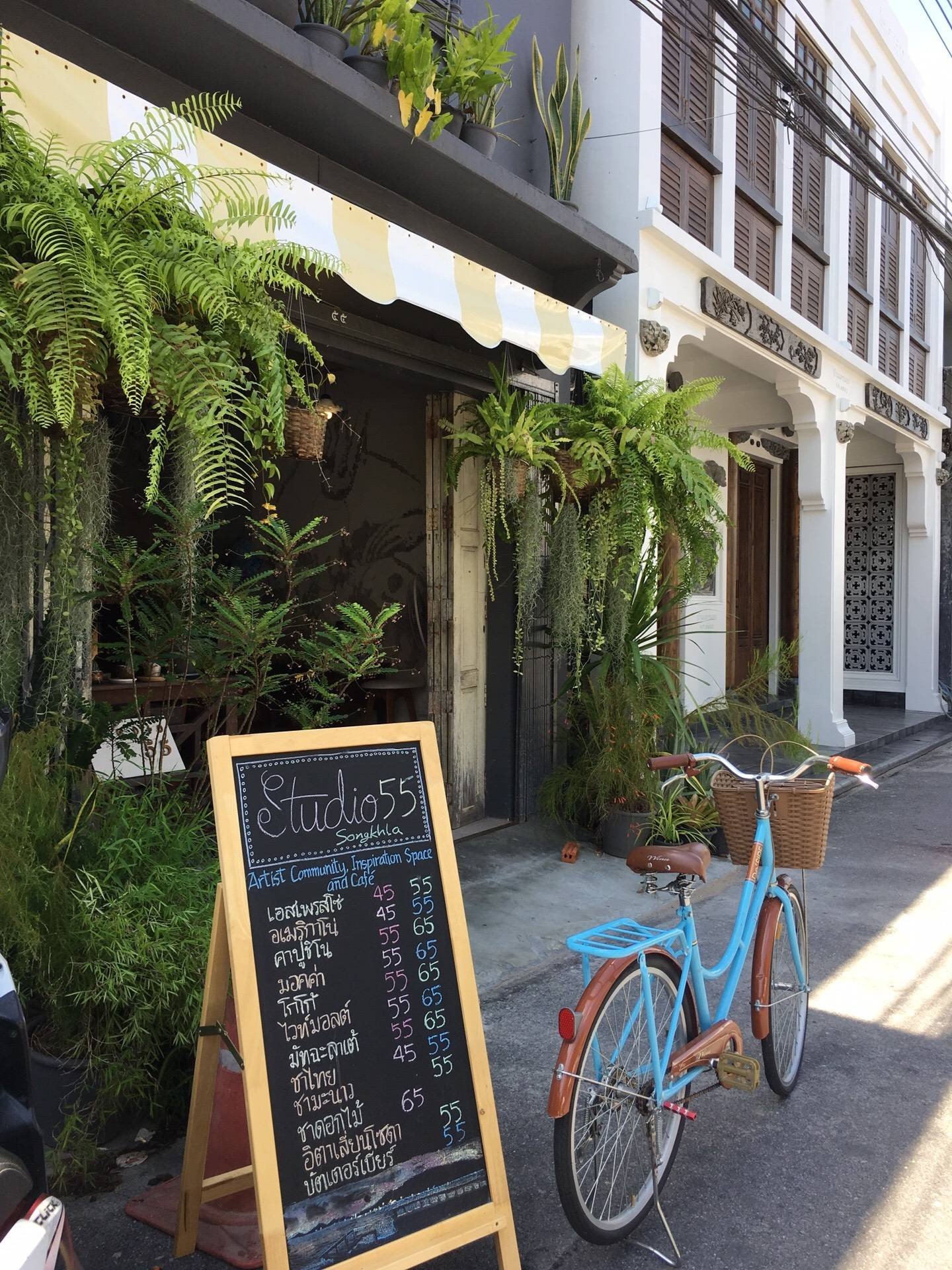 รีวิว STUDIO 55 สตูดิโอ ฟิฟตี้ไฟฟ์ - ร้านบรรยากาศน่ารัก บาริสต้าใจดีมากกกก