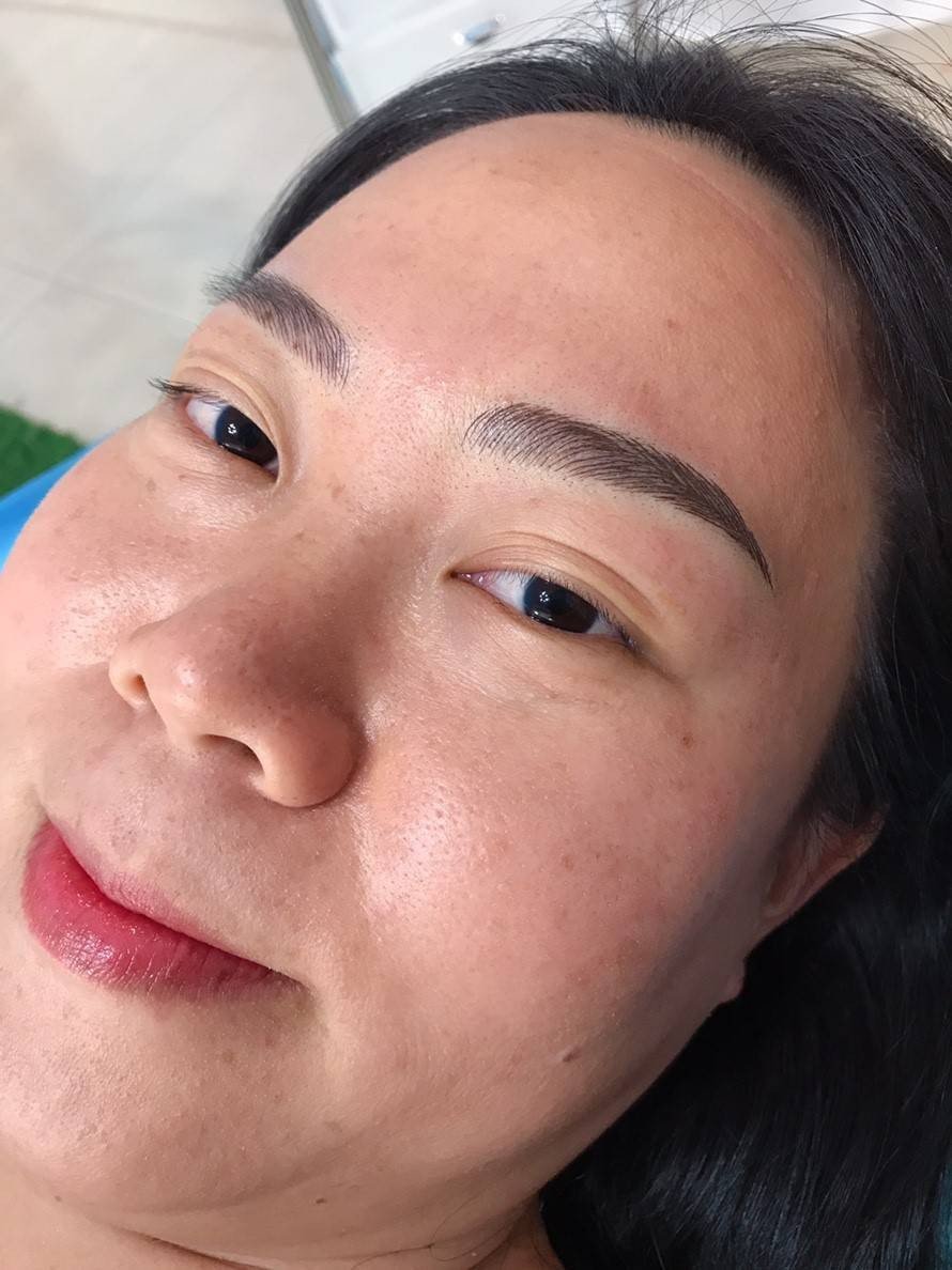 ร้าน B-Brows Professional - Wongnai