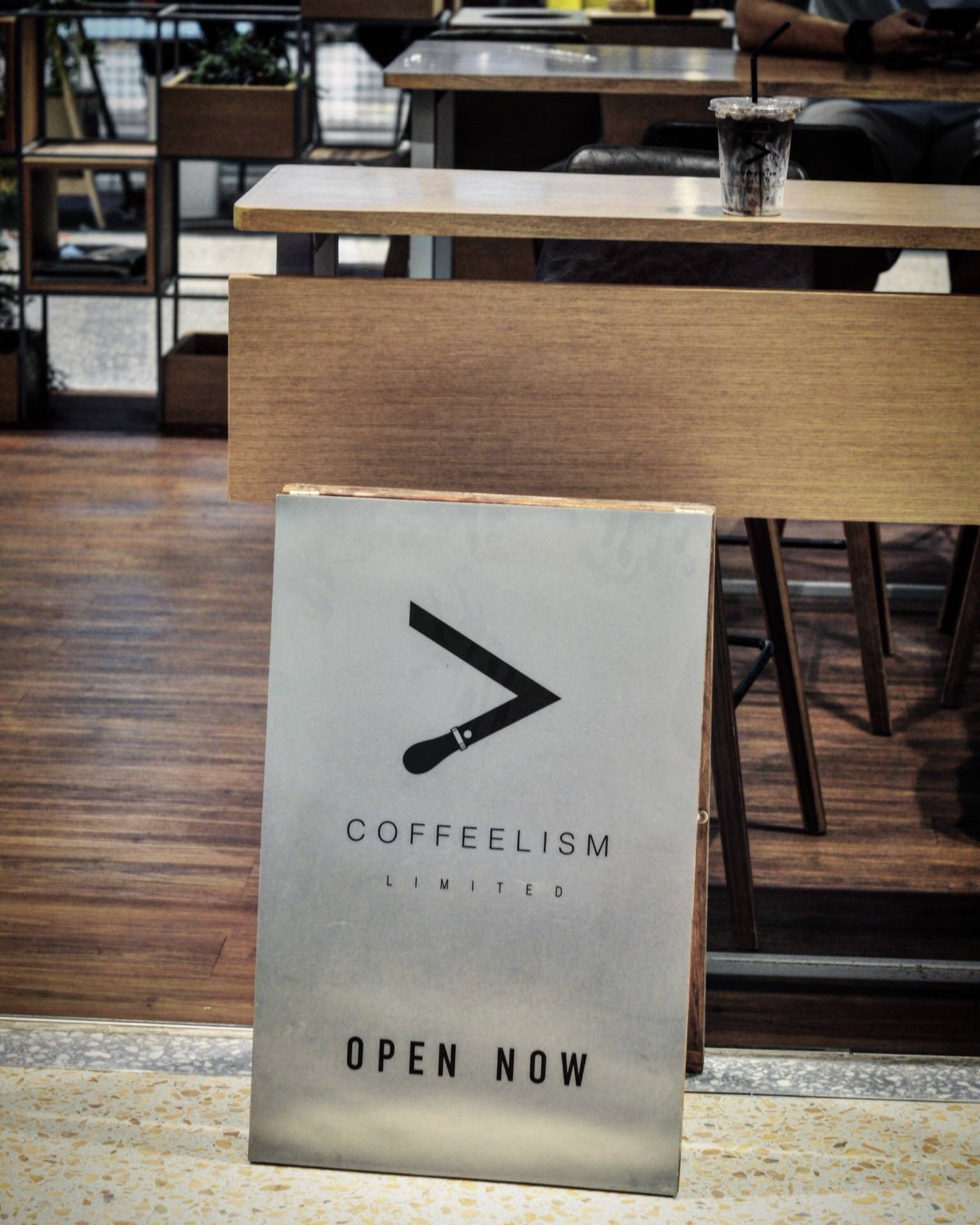 รีวิว Coffeelism Limited เซ็นทรัลเวิลด์ - คาเฟ่เล็กๆ ทรงพลังความฮิตและ ...