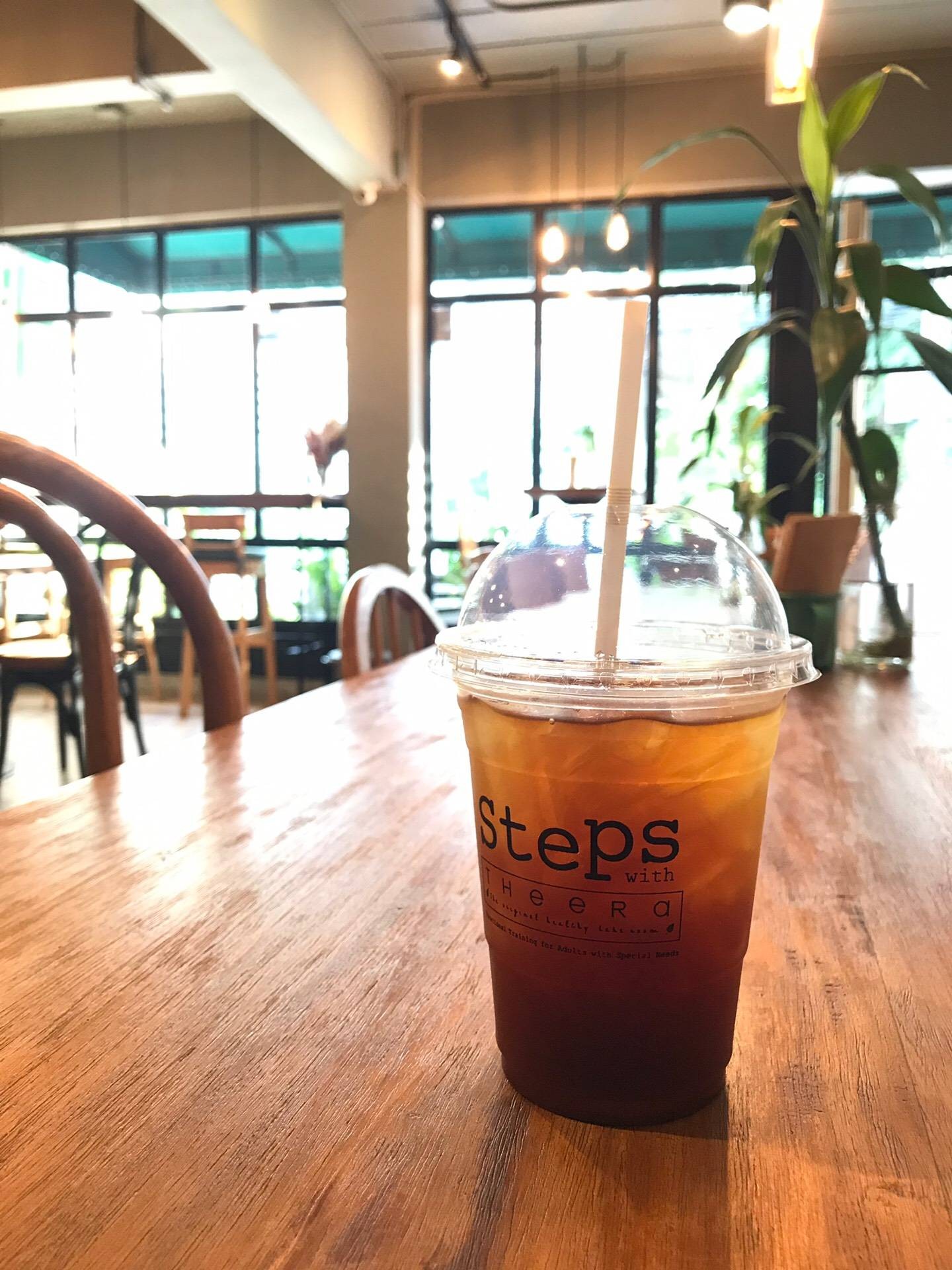 รีวิว Steps with Theera - กาแฟใช้ได้ อาหารเมนูไม่เยอะ ราคาไม่เบา