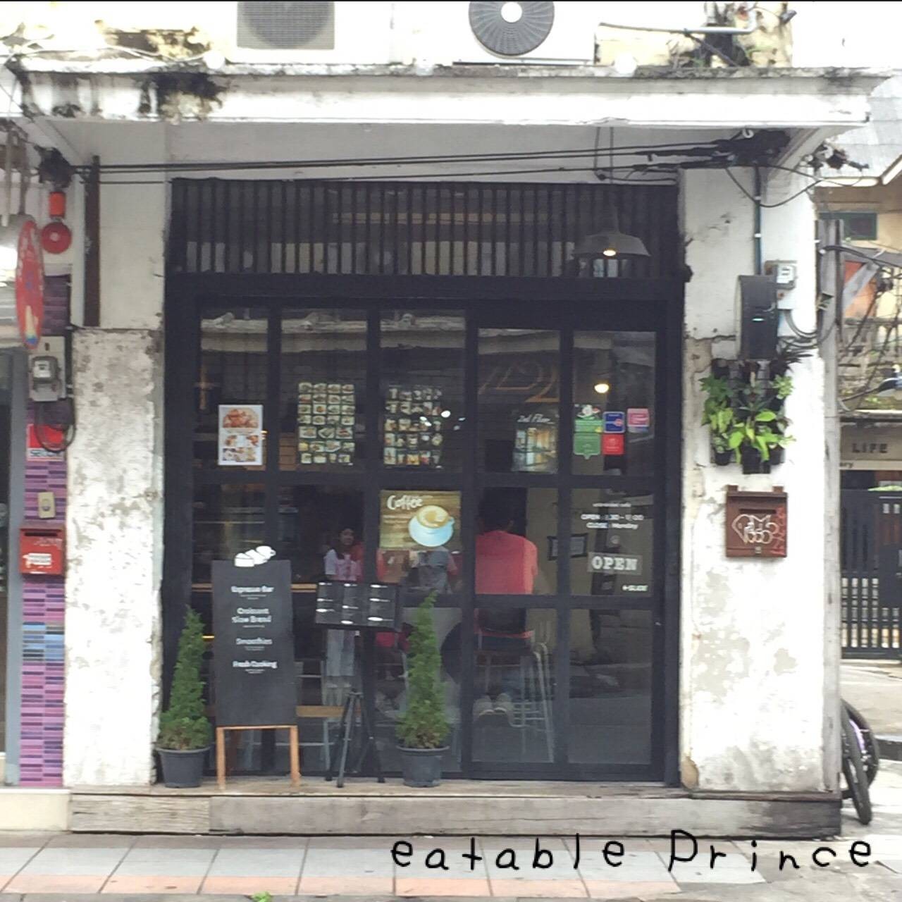 รีวิว Unbranded Cafe at Phranakorn-Nornlen Hotel - สายชีสเค้ก ขอร้องมา ...