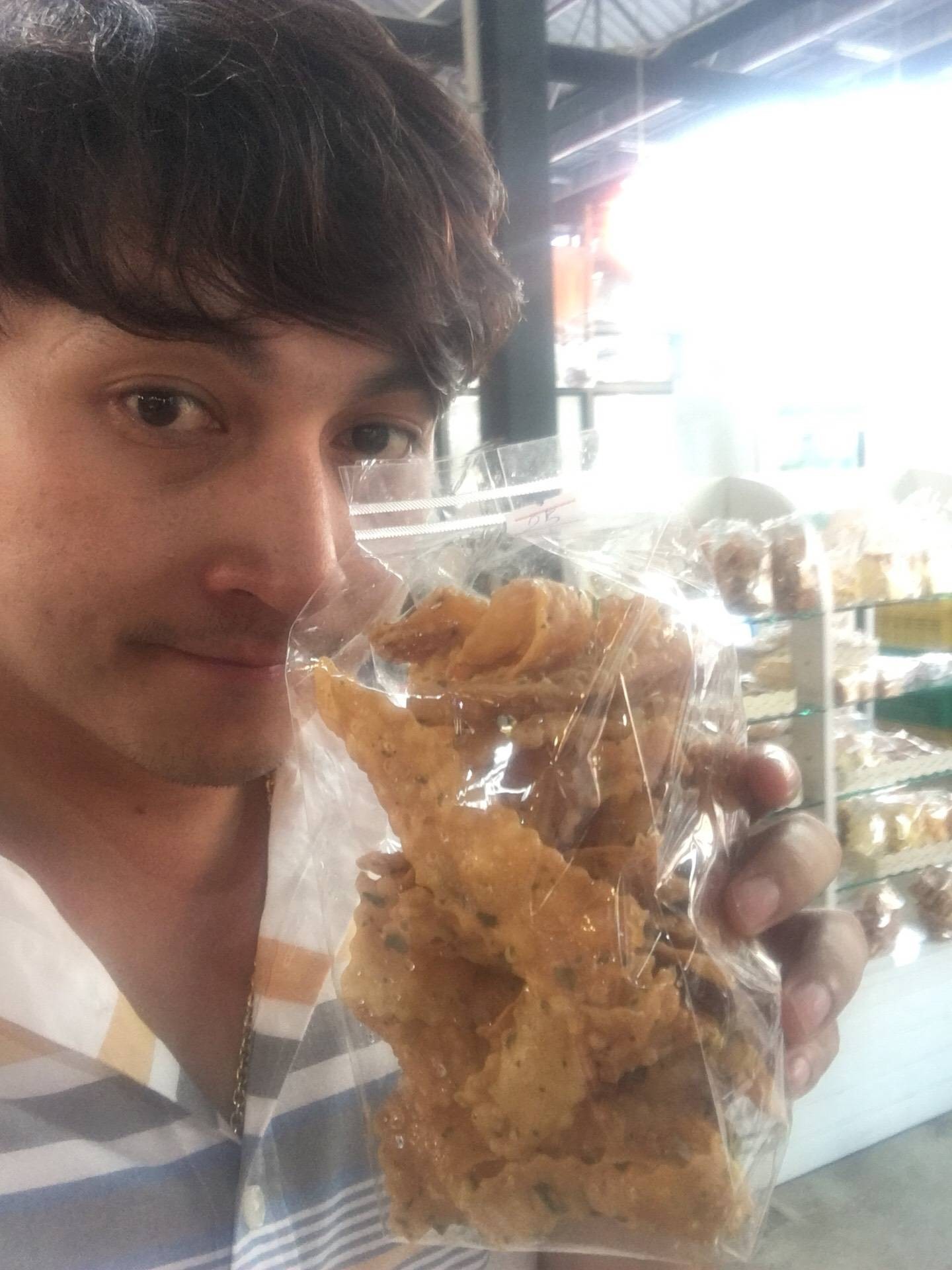 รีวิว Fai Bakery - แวะซื้อขนมกิน