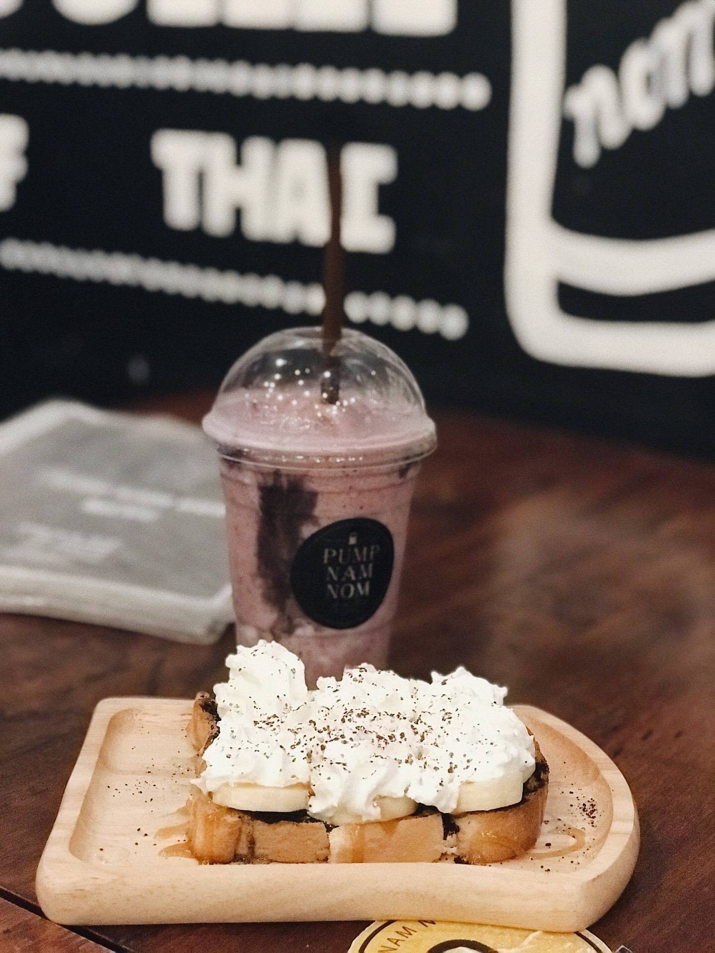 รีวิว Pump Nam Nom - ร้านนมยามดึกของเราเอง