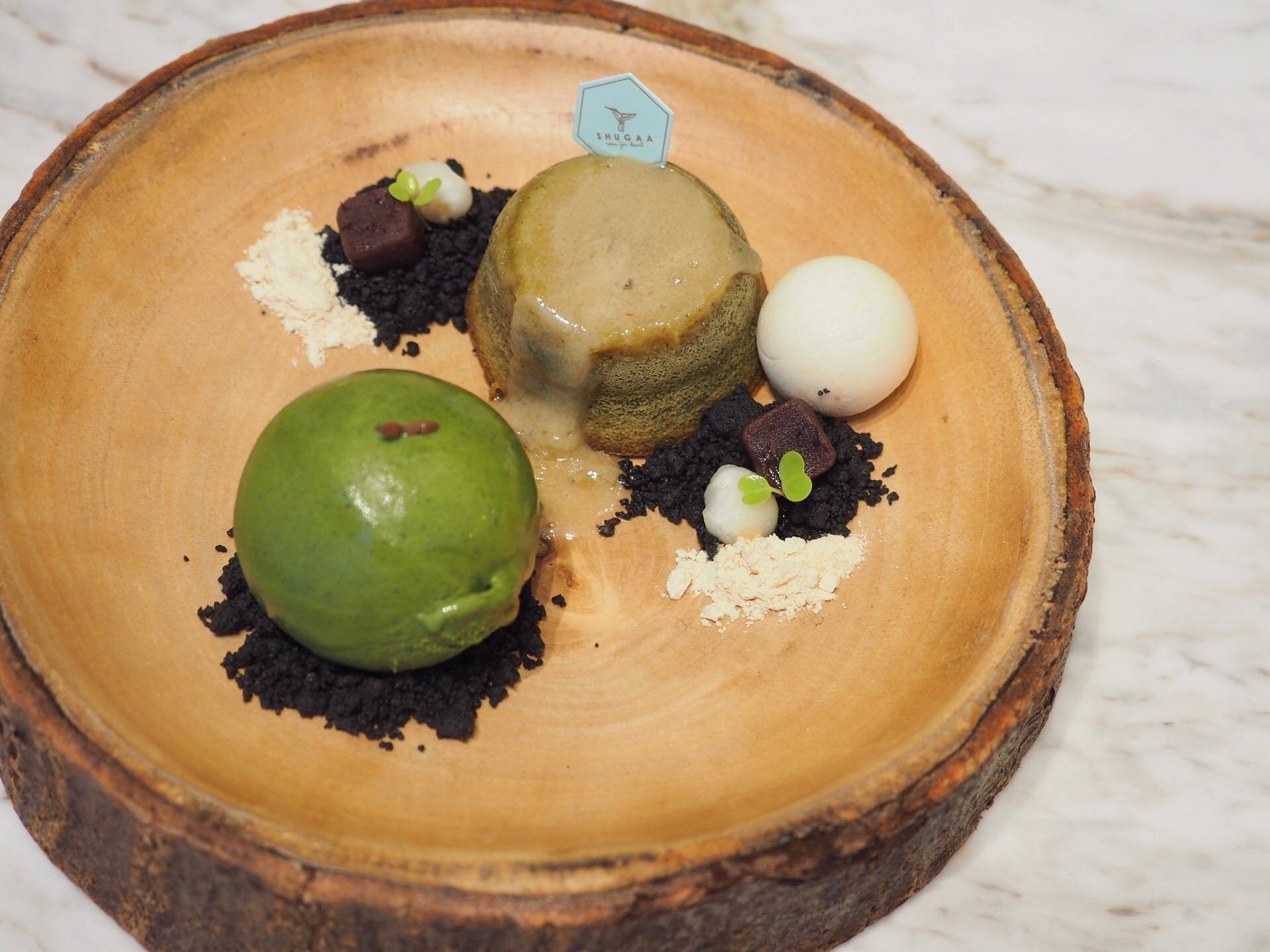 รีวิว SHUGAA - ชูก้าาาา สวยหวานน่ารัก ทั้งร้านทั้งขนม - Wongnai