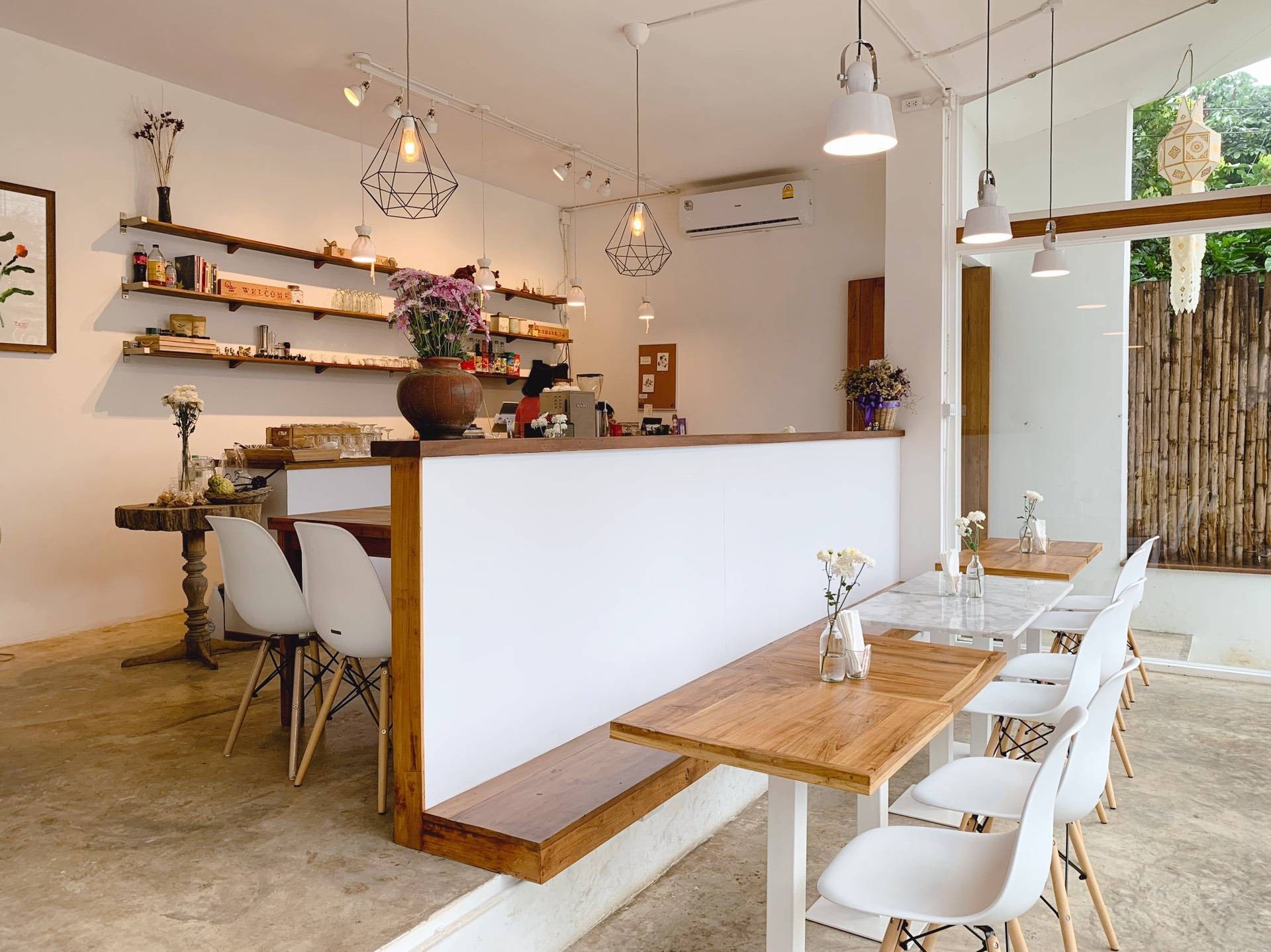 รีวิว Hi cafe & bistro ต้นตำหรับ - ร้านอาหารอร่อย ราคาไม่แพง แถมบรรยากาศดี