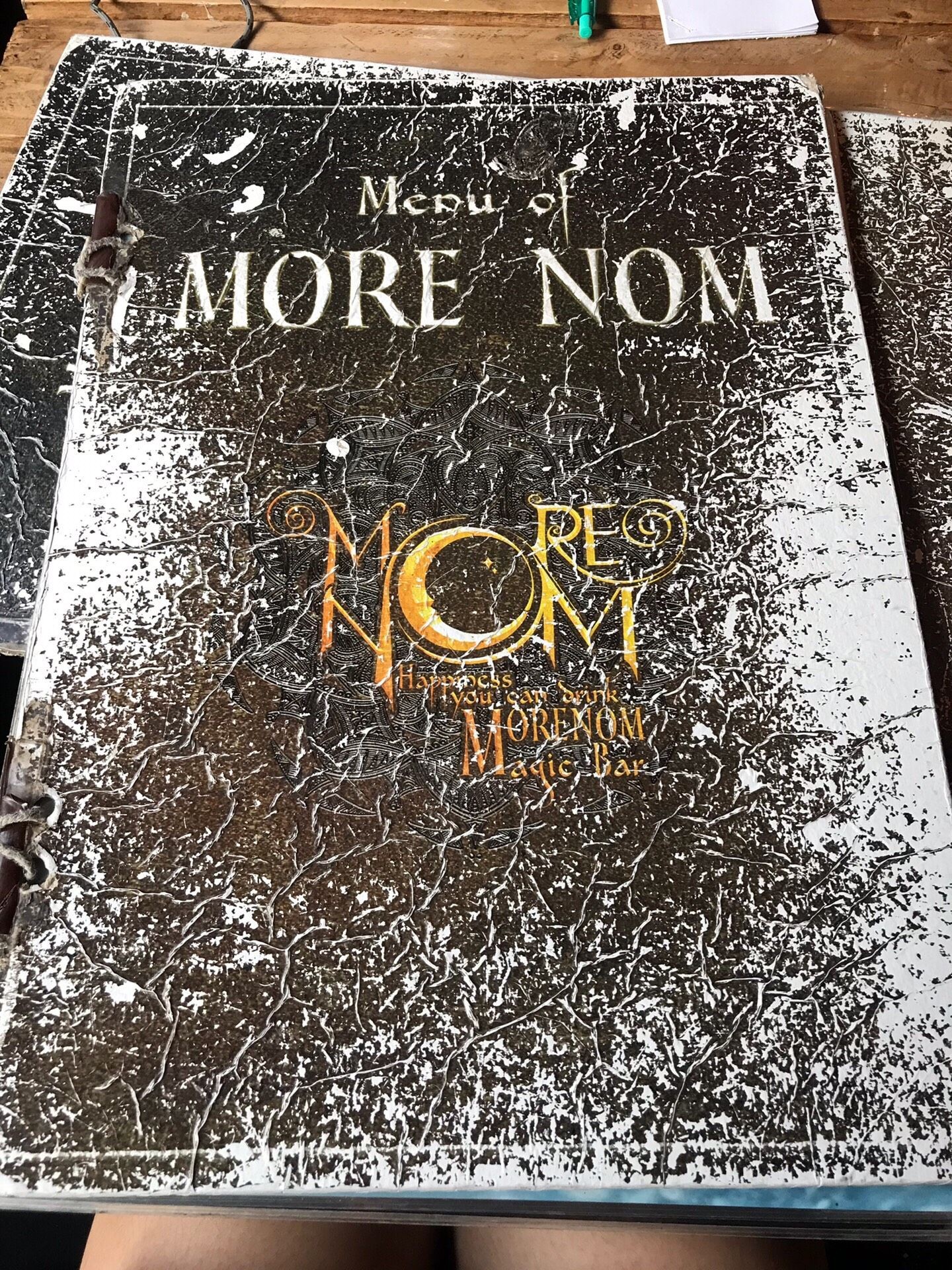 รีวิว MoreNom : Magic Bar - ร้านเวทมนต์😘