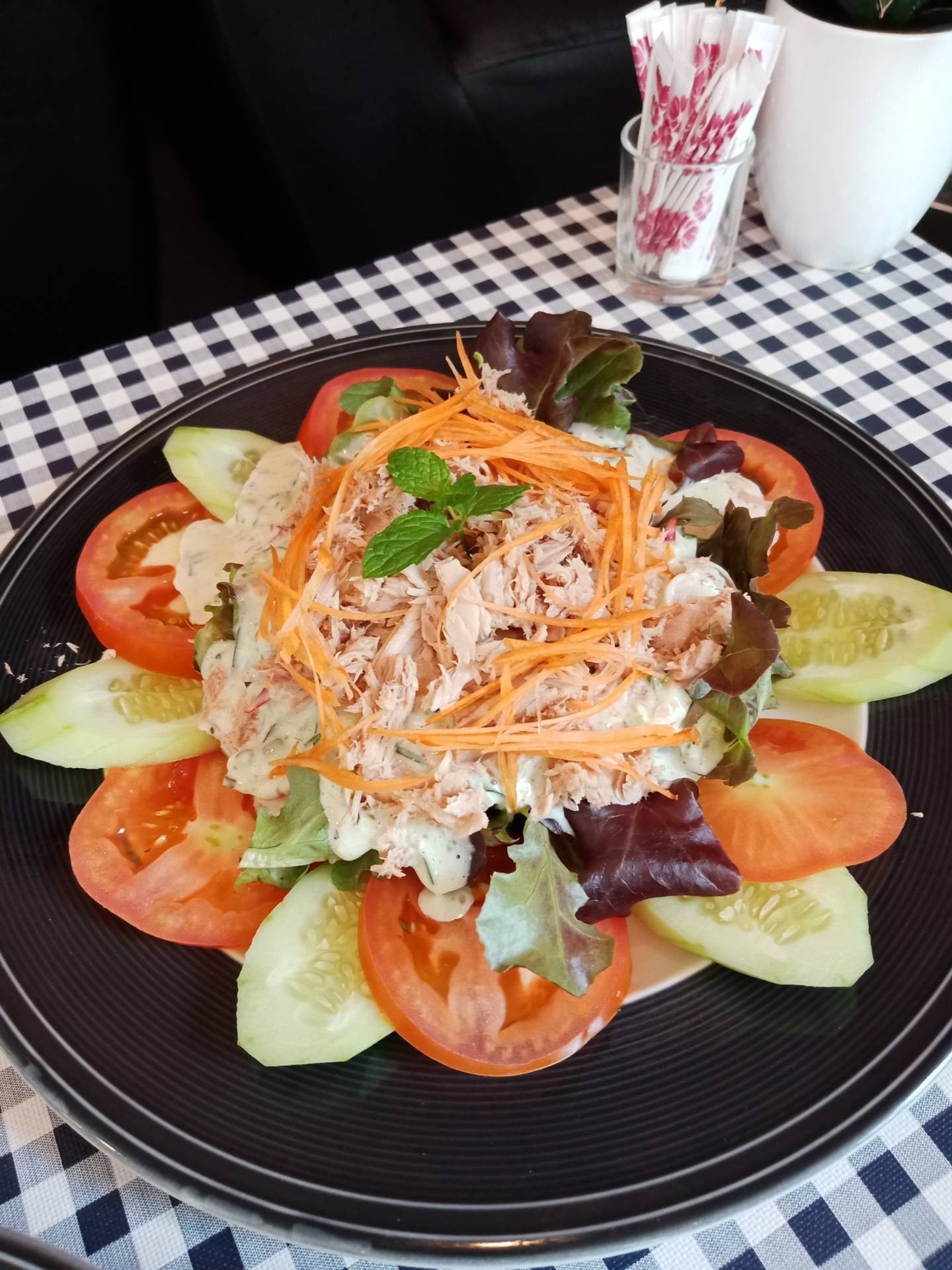 [รีวิว] ร้าน Inside out Bistro | เมนูแนะนำ รูปภาพ ราคา - Wongnai