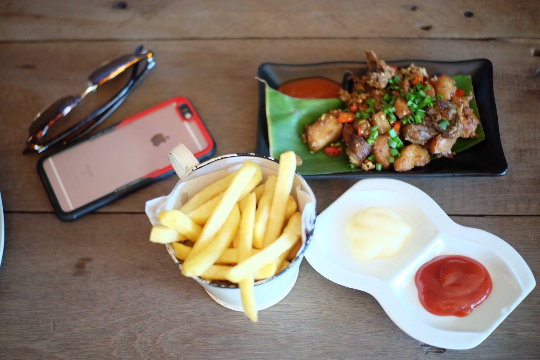 รีวิว OVERDOSE cafe&hostel - ร้านตกแต่งน่ารัก มีมุมถ่ายรูปเยอะ - Wongnai