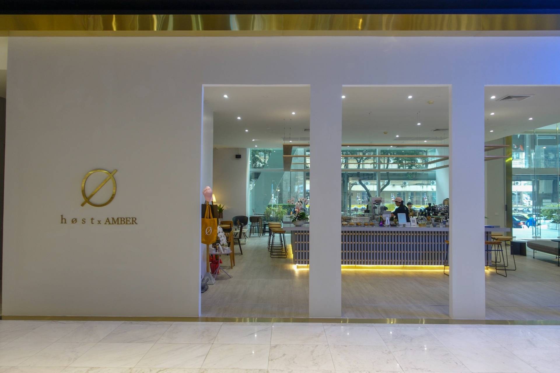 รีวิว høst x AMBER centralwOrld - กาแฟดีระดับแข่งแชมป์โลกที่ไม่ต้องบินไปทานถึงฮ่องกง