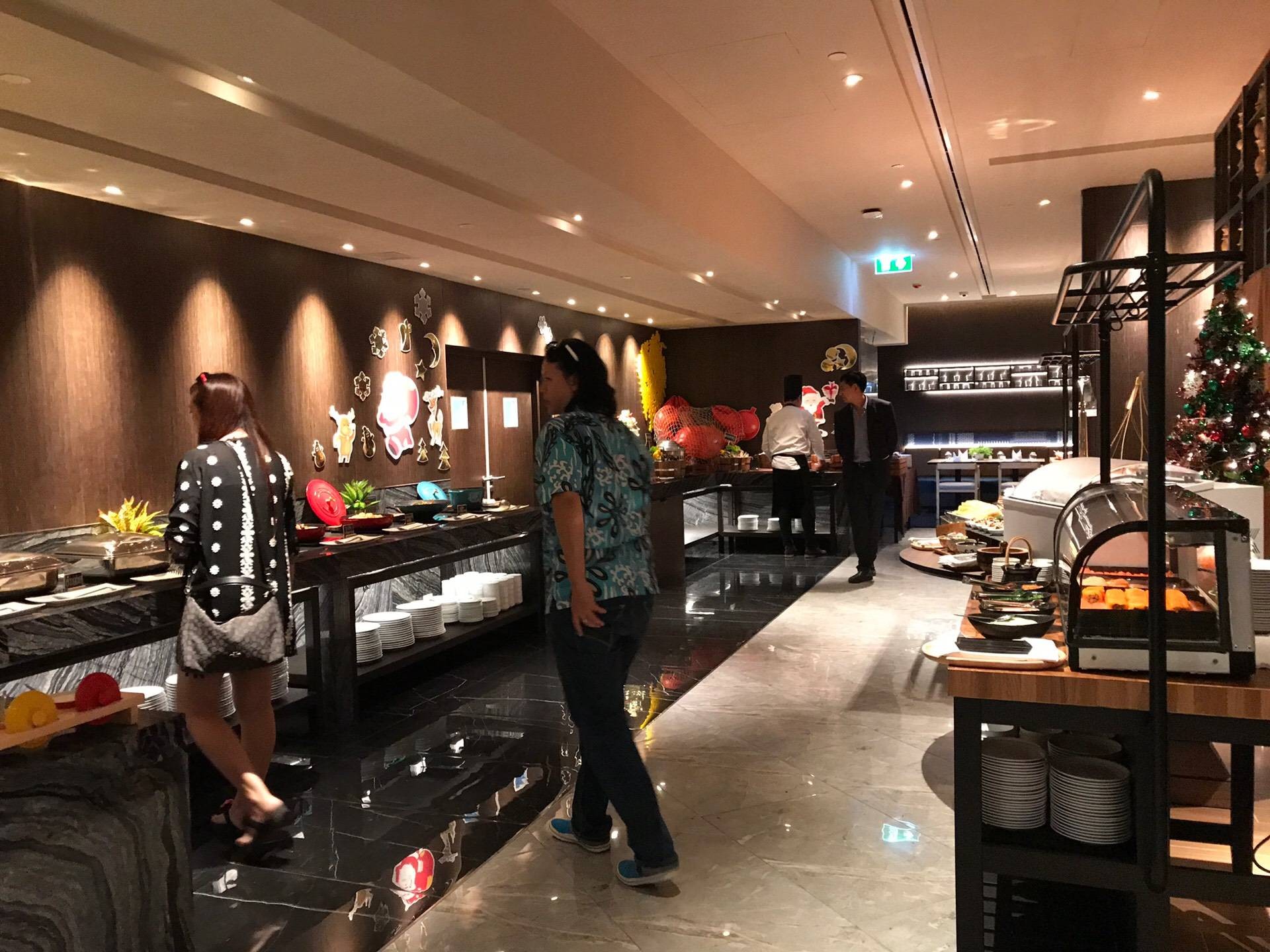 รีวิว Merlin Cafe - ช่วงเปิดตัวบุฟเฟ่ต์ราคาดีมาก 499 บาท - Wongnai