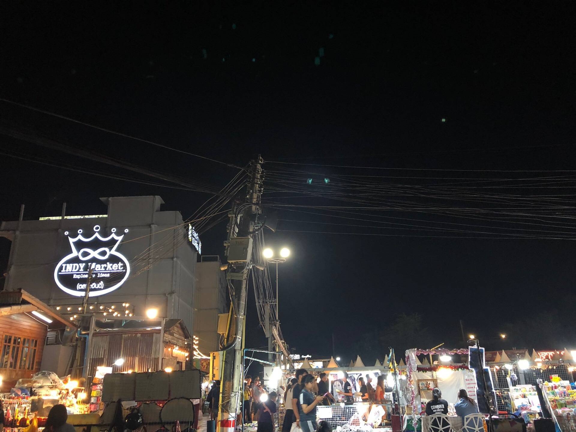 รีวิว INDY Market - มาเดินเล่นตลาดนัดอินดี้ หาของกิน แหล่งนั่งชิลล์