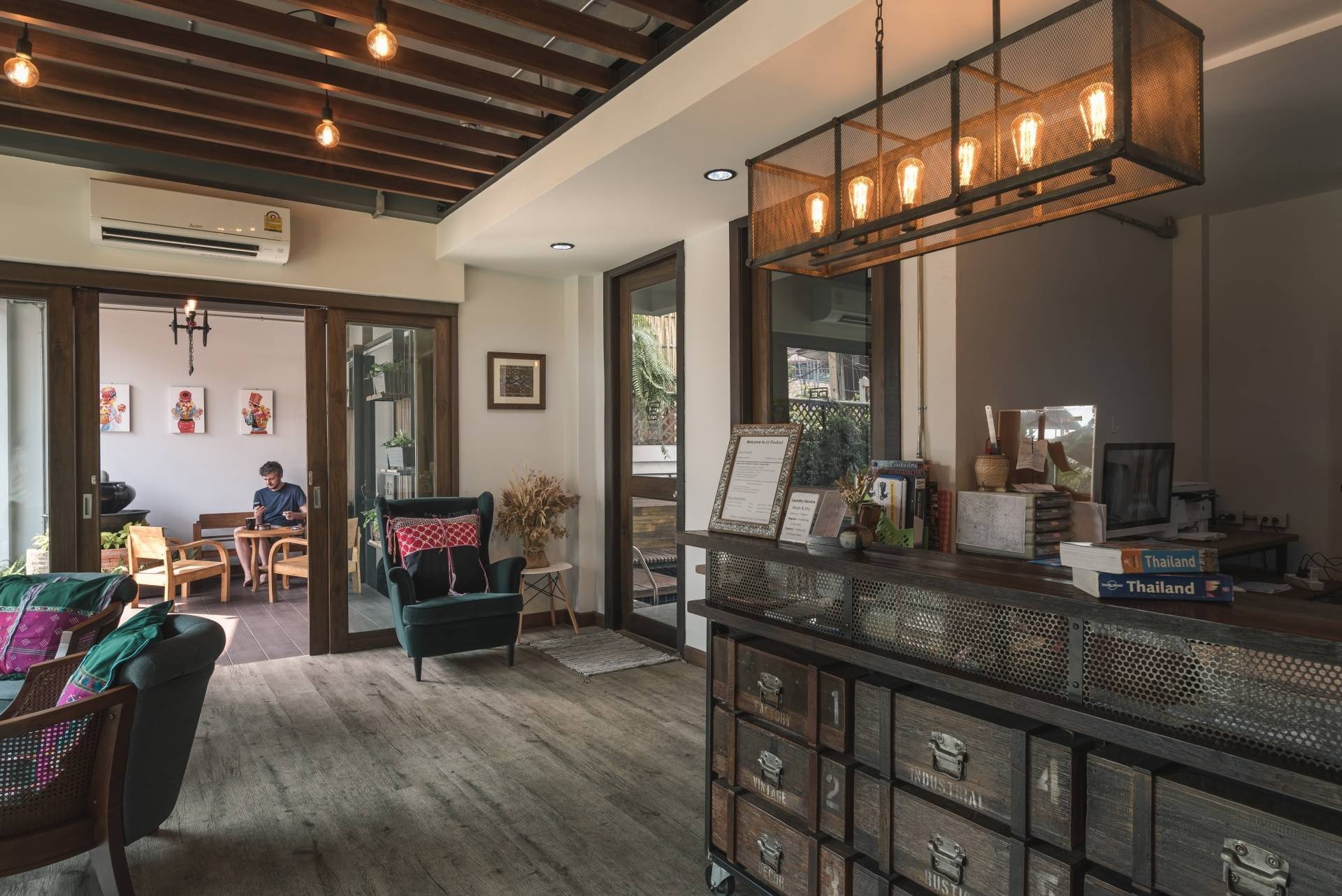 33 Poshtel - รีวิวที่พัก