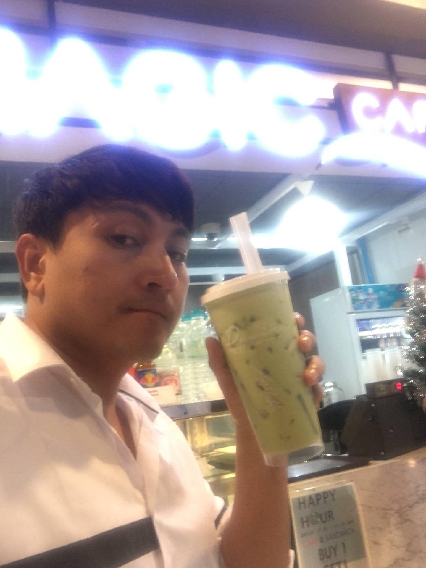 รีวิว Magic Cafe - ชาเขียว Magic food