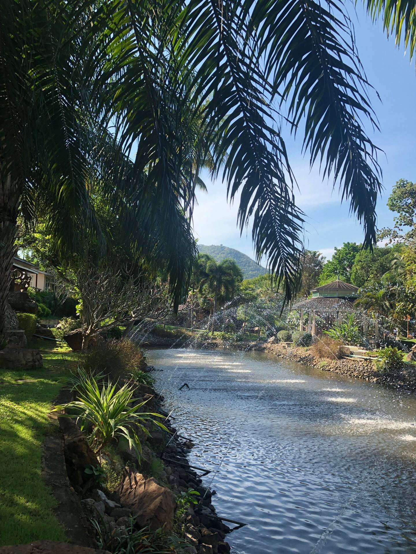 รีวิว Nana Resort Kaengkrachan - ห้องพักและวิวสวยคะ