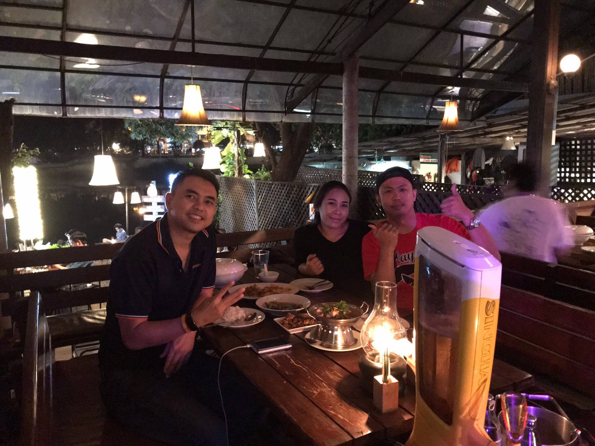 รีวิว The Good View Bar And Restaurant เชียงใหม่ - พาเพื่อนจากต่าง ...