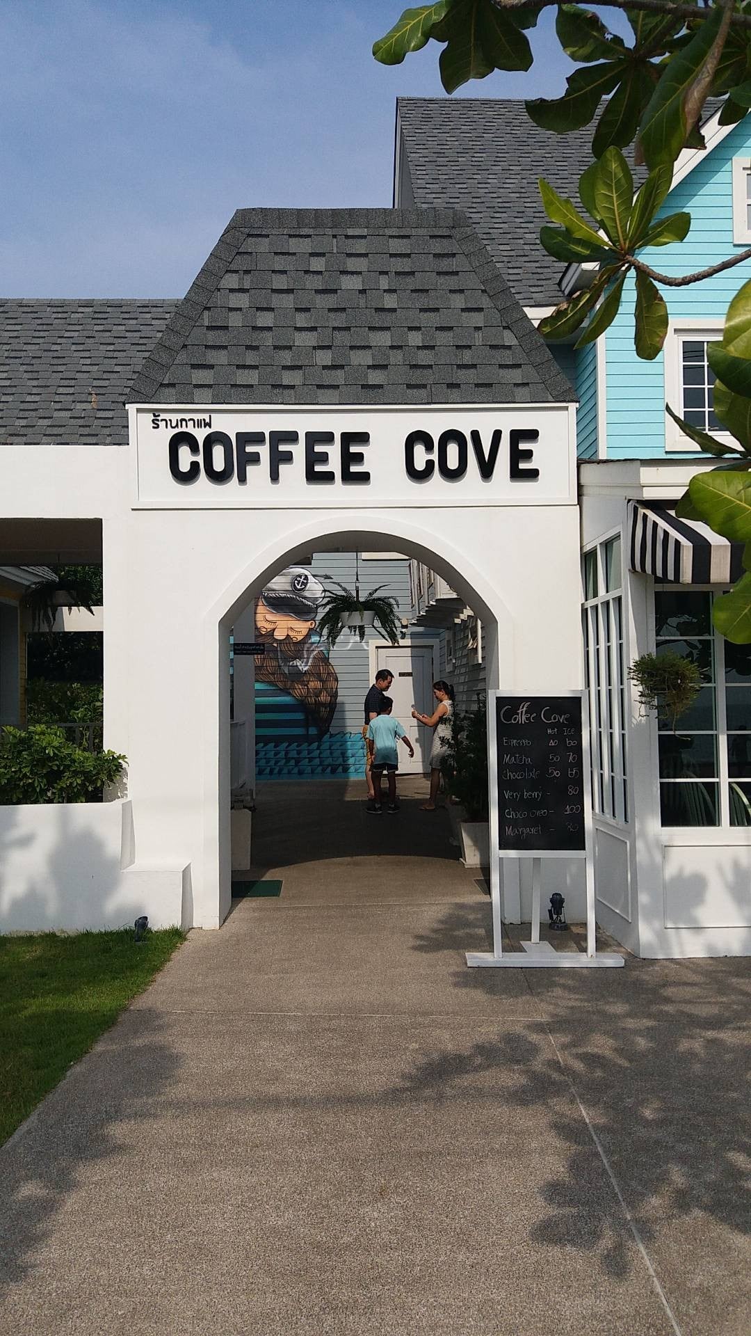 รีวิว Coffee Cove - ร้านสวย กาแฟอร่อย - Wongnai