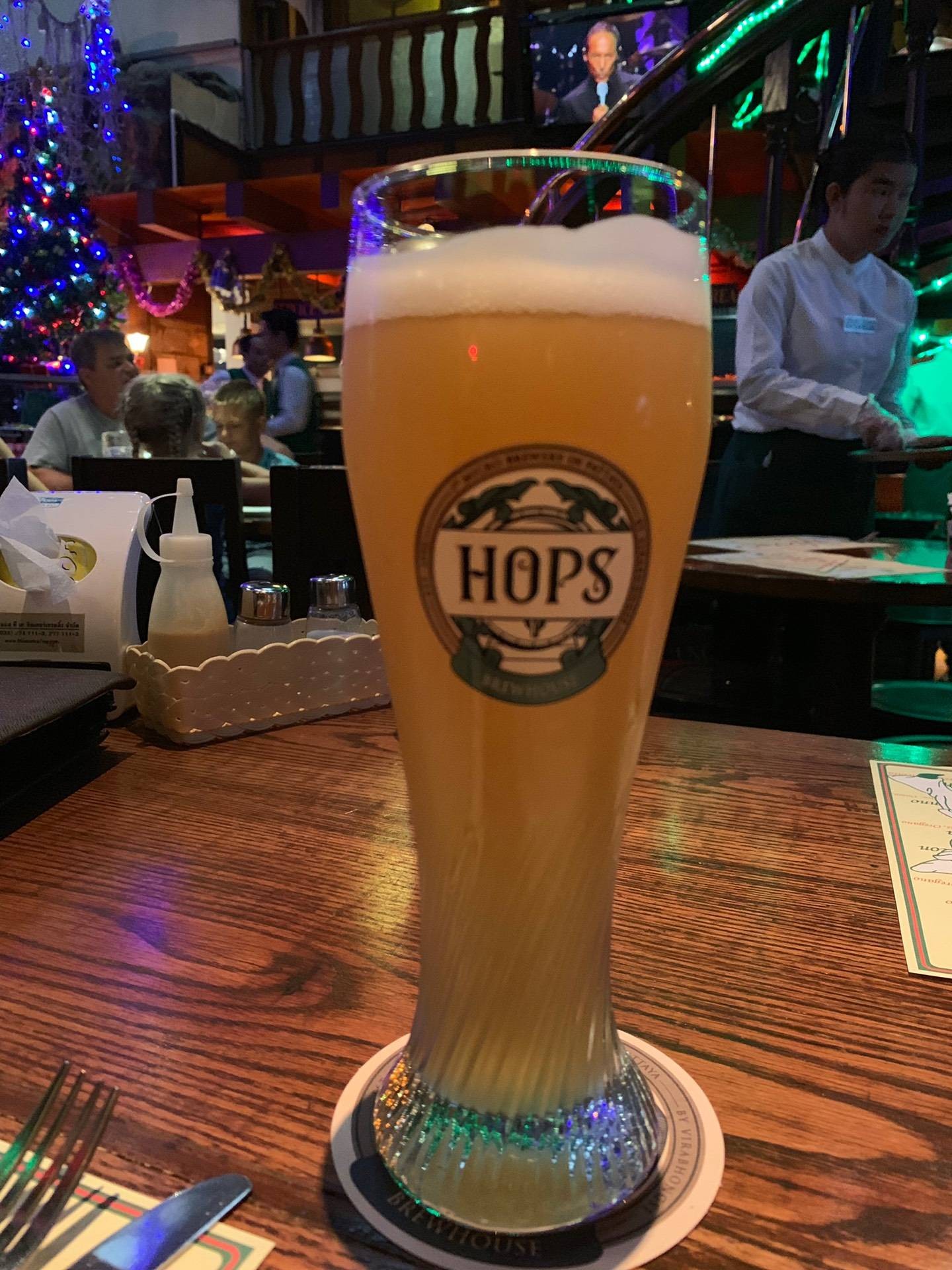 รีวิว Hops Brewhouse - Hops Brew house เบียร์เยอรมัน - Wongnai