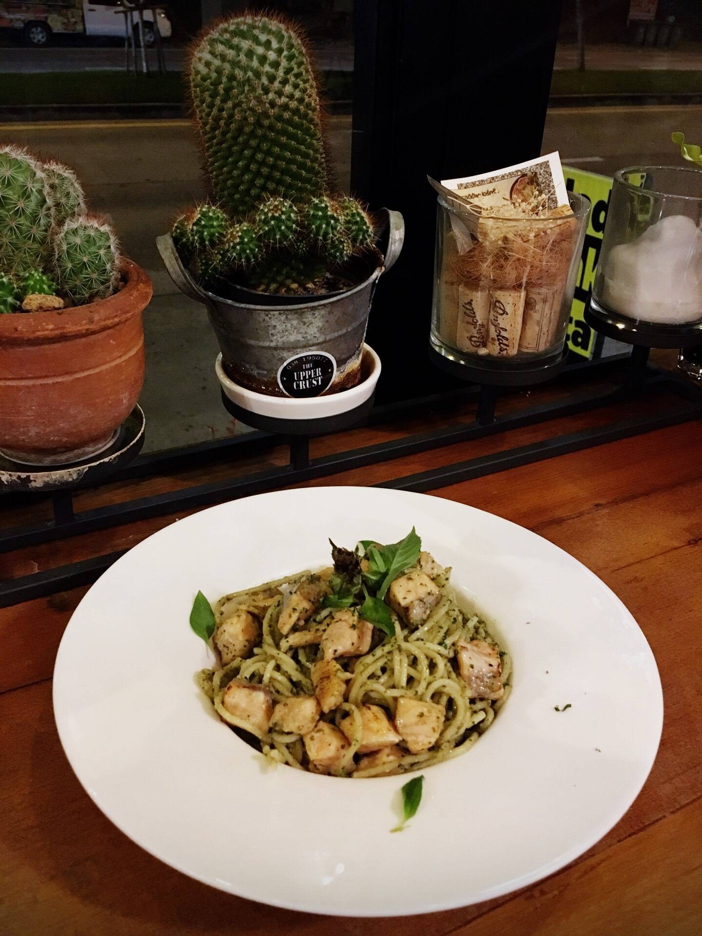 รีวิว The Upper Crust - ของอร่อย หลากหลาย ร้านน่ารัก