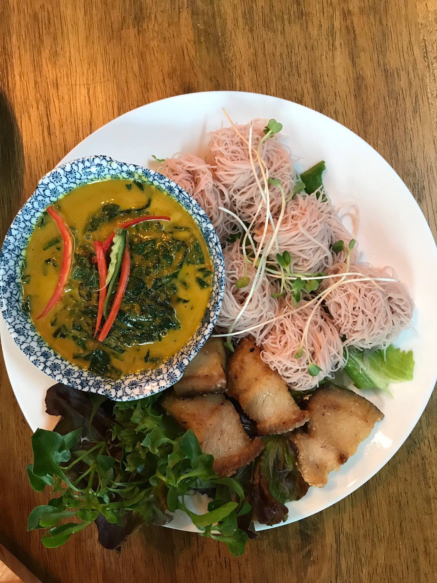 รีวิว Smooch Cafe And Restaurant - อาหารและขนมอร่อย กาแฟดี ราคาไม่แพง ...